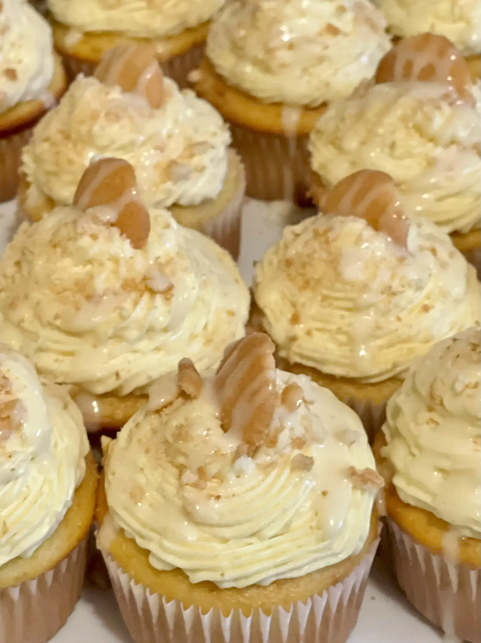 Banana pudding cupcakes and key lime pie. | Gallery posted by Talia ...