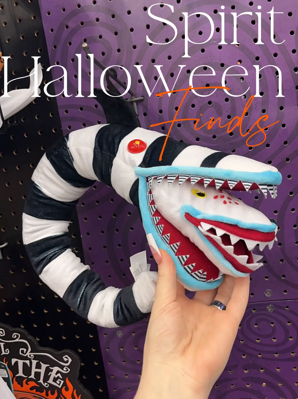 Spirit Halloween 🛍 | Gallery posted by Emma Hambleton | Lemon8