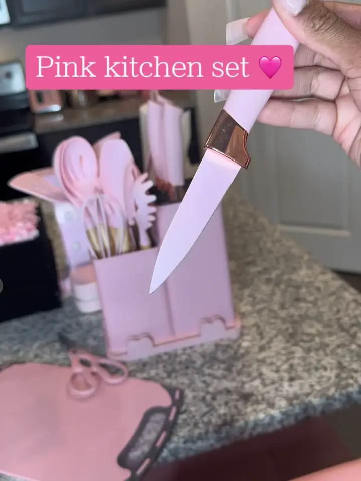 Pink kitchen utensil set | วิดีโอที่เผยแพร่โดย Iye Tasti | Lemon8