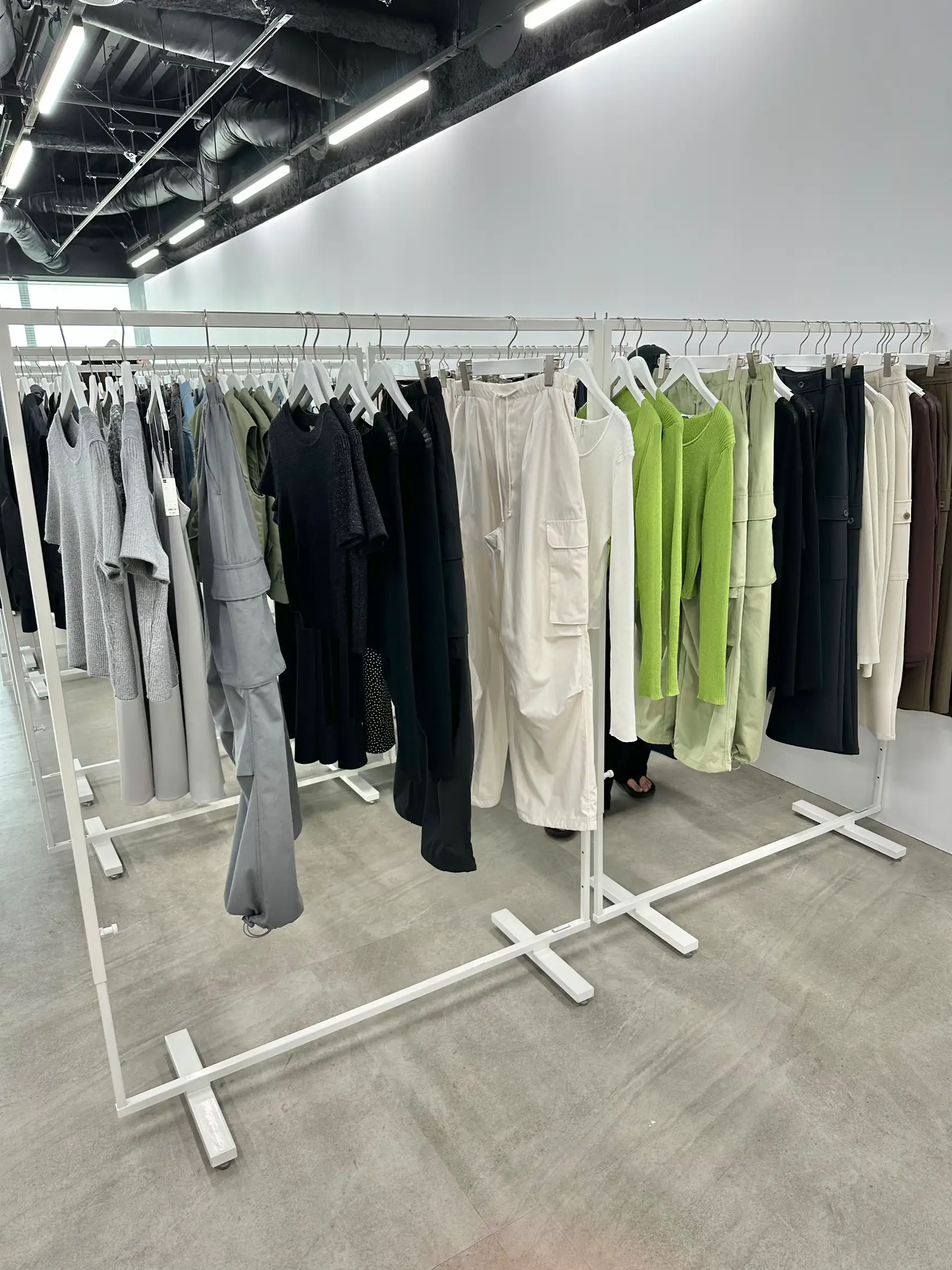 GU งานใหม่! รายงานเหตุการณ์ที่เหมาะสม💗 | แกลเลอรีที่โพสต์โดย おしゃれ豆知識💡のSERINA | Lemon8