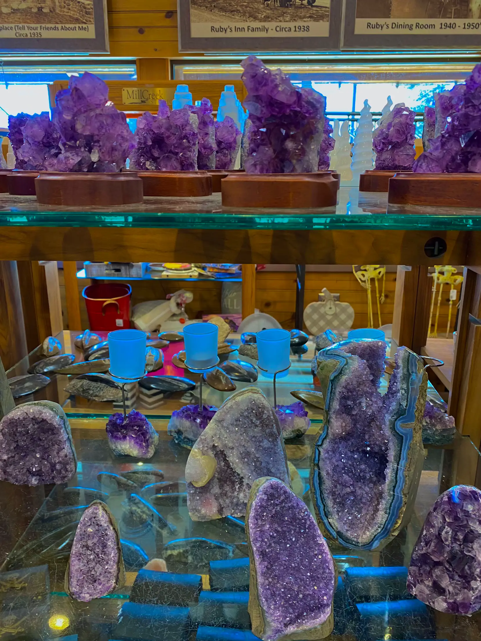 crystal stores 🔮💎 | แกลเลอรีที่โพสต์โดย shayna belle | Lemon8