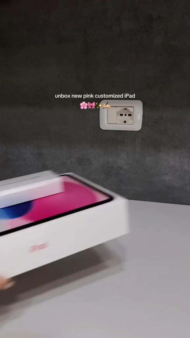 Unbox new pink customized iPad 🌸 | Video published by Study buddy | Lemon8