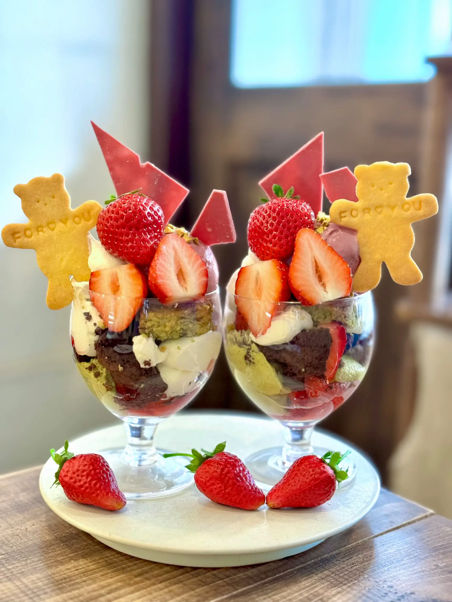 ร้านเค้กยอดนิยม จำกัด พาร์เฟต์วาเลนไทน์💘🍓 | แกลเลอรีที่โพสต์โดย yumiko ...