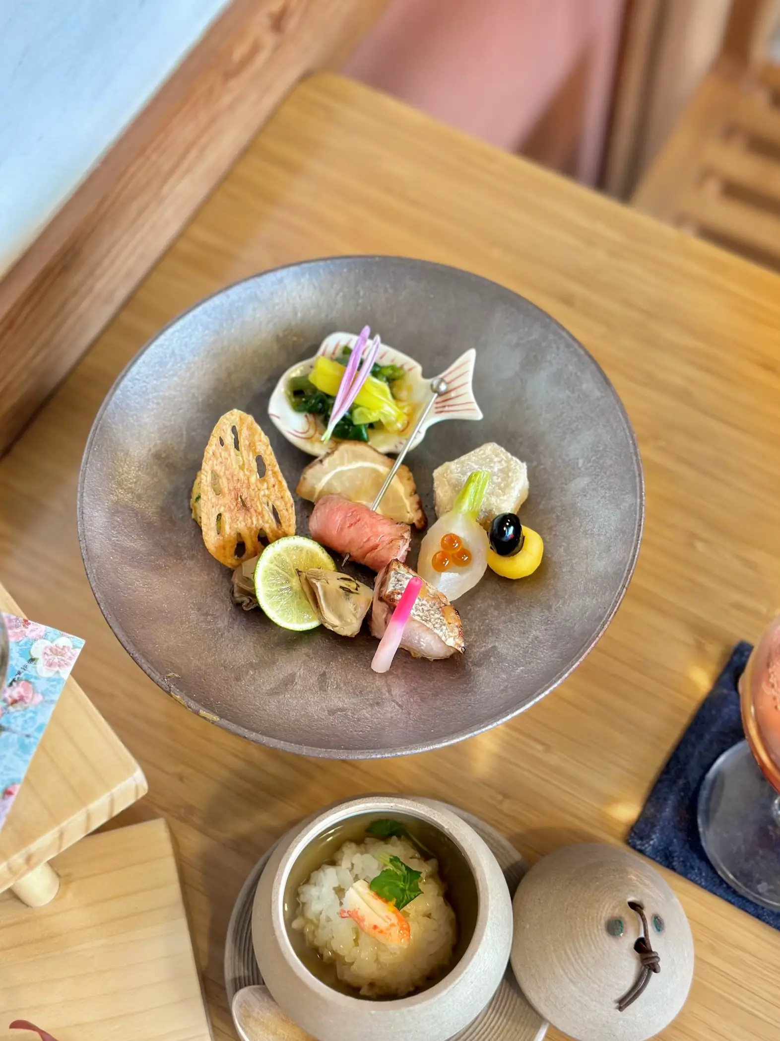 น้ำชายามบ่ายพร้อมวิวสวน🍵 | แกลเลอรีที่โพสต์โดย AKANE | Lemon8