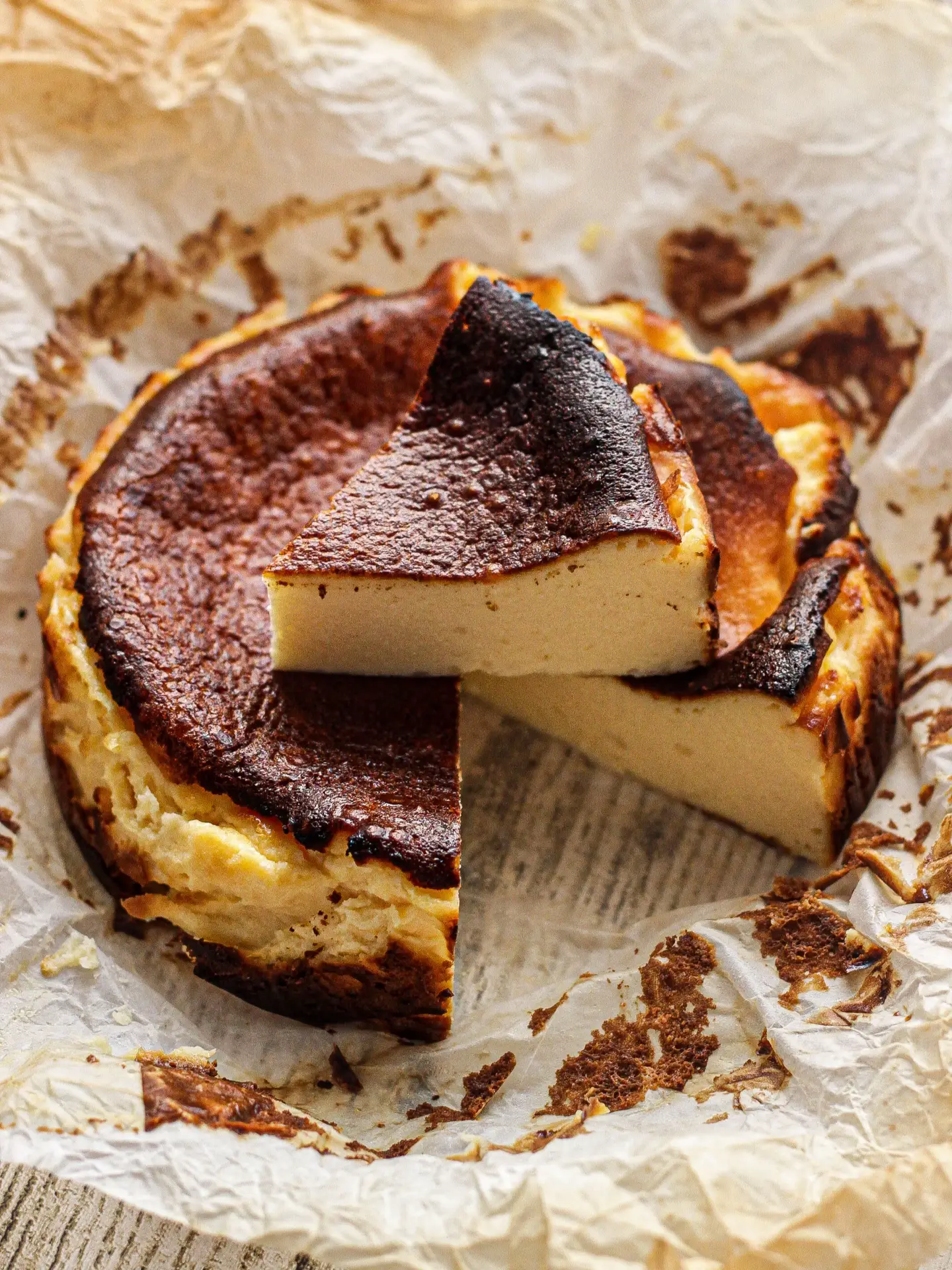 【みんなが大絶賛】生クリーム不使用！バスクチーズケーキ【レシピあり】 | Aika👩‍🍳簡単お菓子レシピが投稿したフォトブック | Lemon8