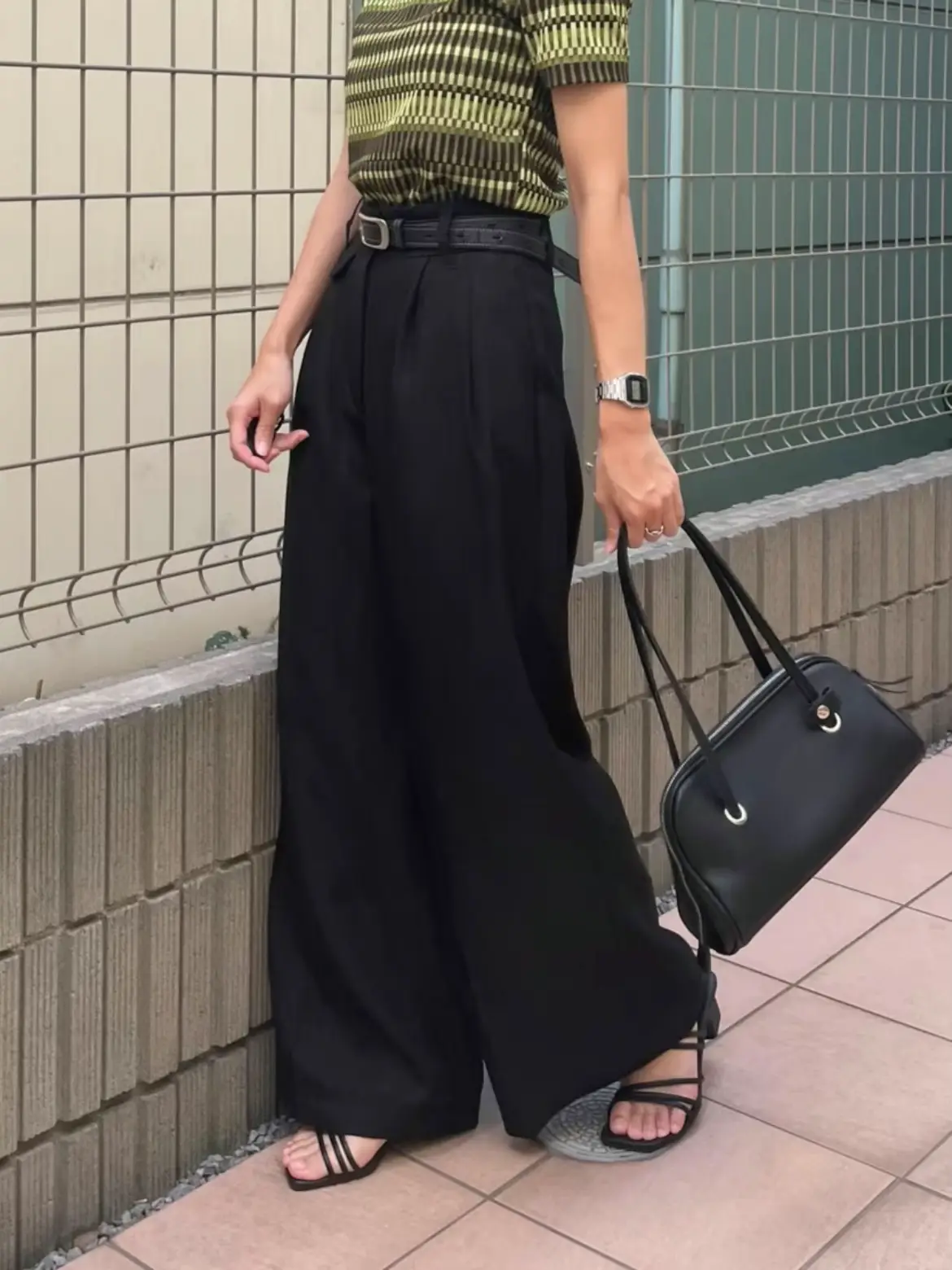 🦙【ZARA × KBF】ワイドパンツでスタイルアップコーデ🌿 | uki🦙が投稿したフォトブック | Lemon8