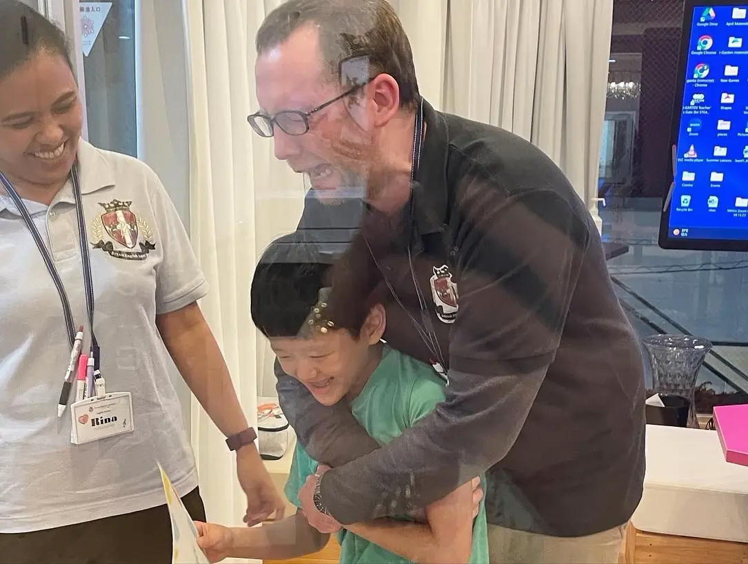 With English teachers. ️ | Gallery posted by ミキティ/おでかけ記録 | Lemon8