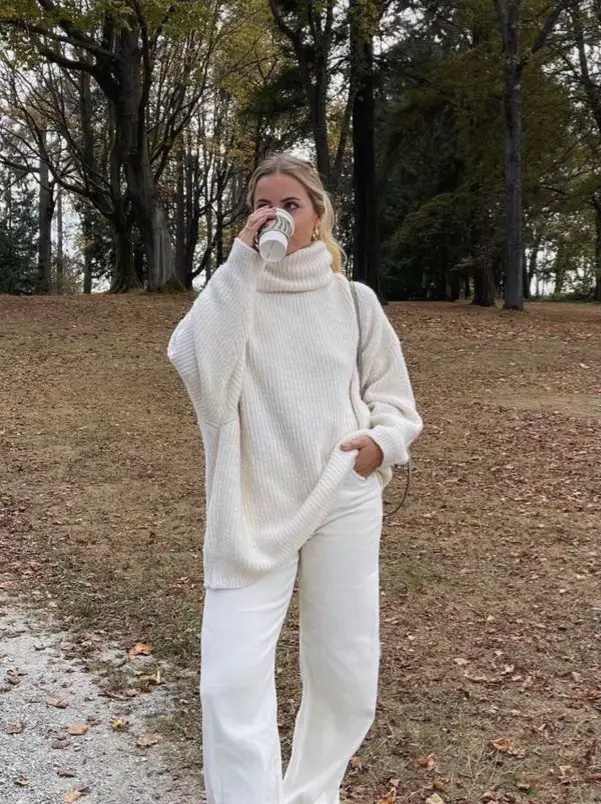 Mastering Monochrome and Layers | แกลเลอรีที่โพสต์โดย Hannah Judd | Lemon8