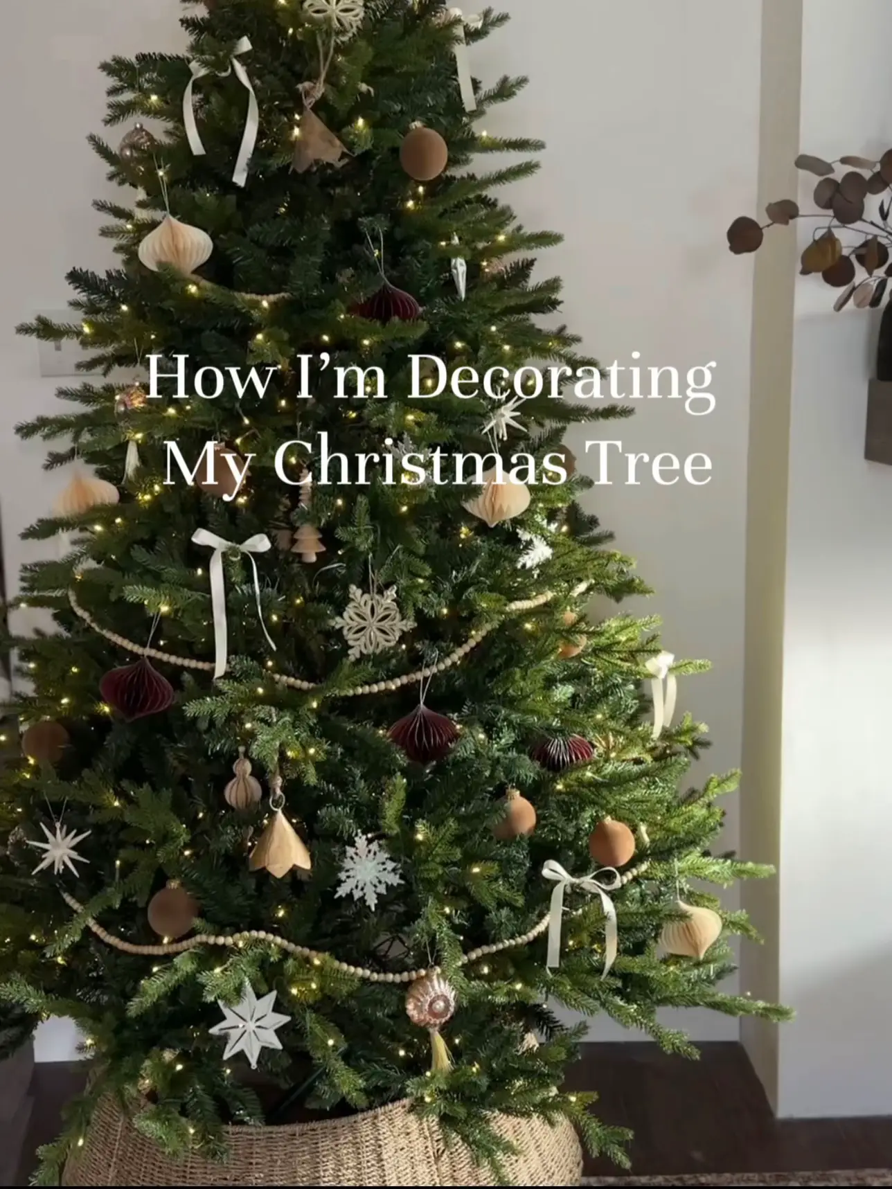 How I’m Decorating My Christmas Tree | Gallery posted by Samantha | Lemon8