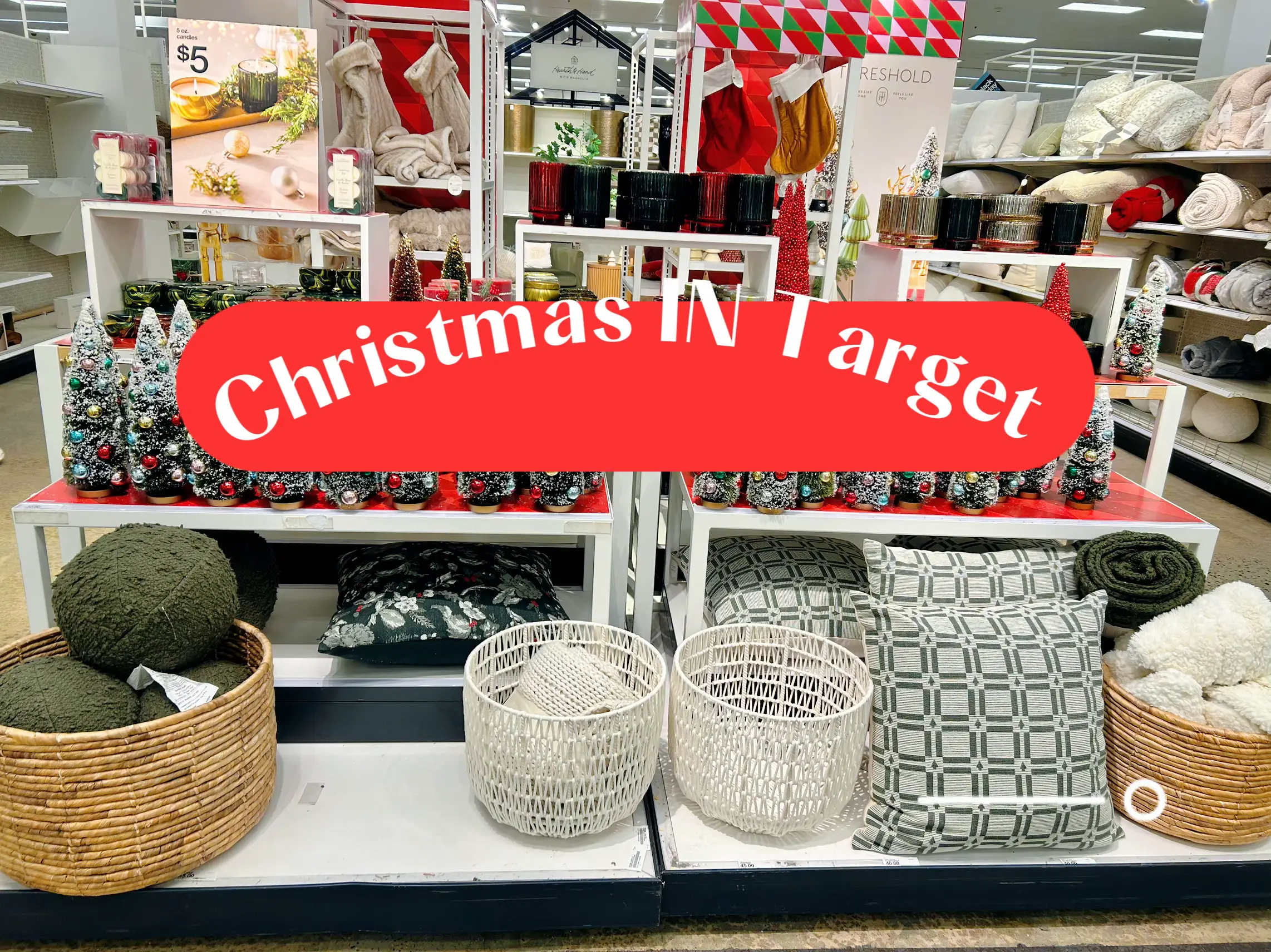 CHRISTMAS DECORATIONS 🧑🏾‍🎄🎅🏻🎄🤶🌲 | Gallery posted by karen | Lemon8