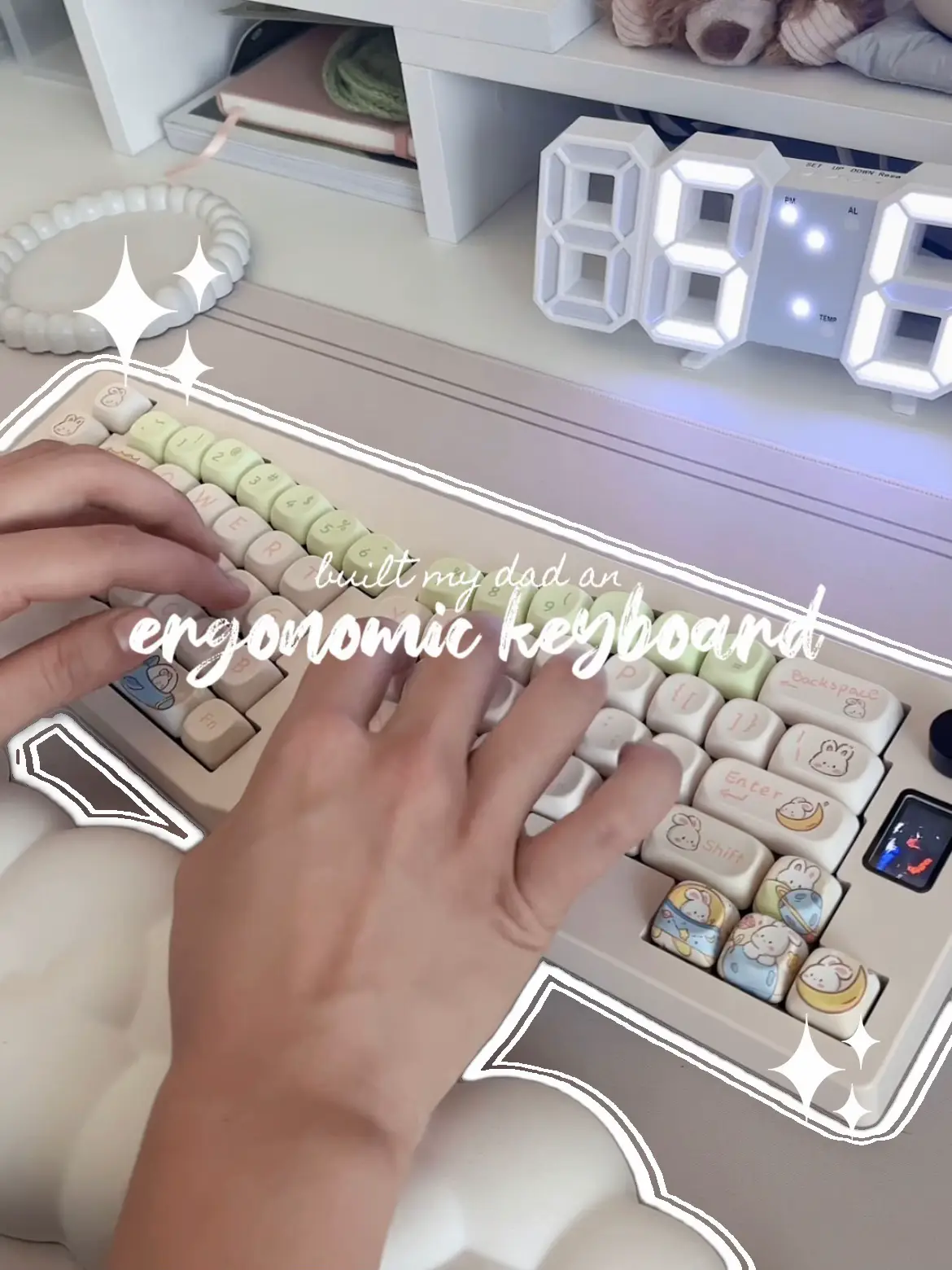 built my dad an ergo keyboard ♡ | วิดีโอที่เผยแพร่โดย hana | Lemon8