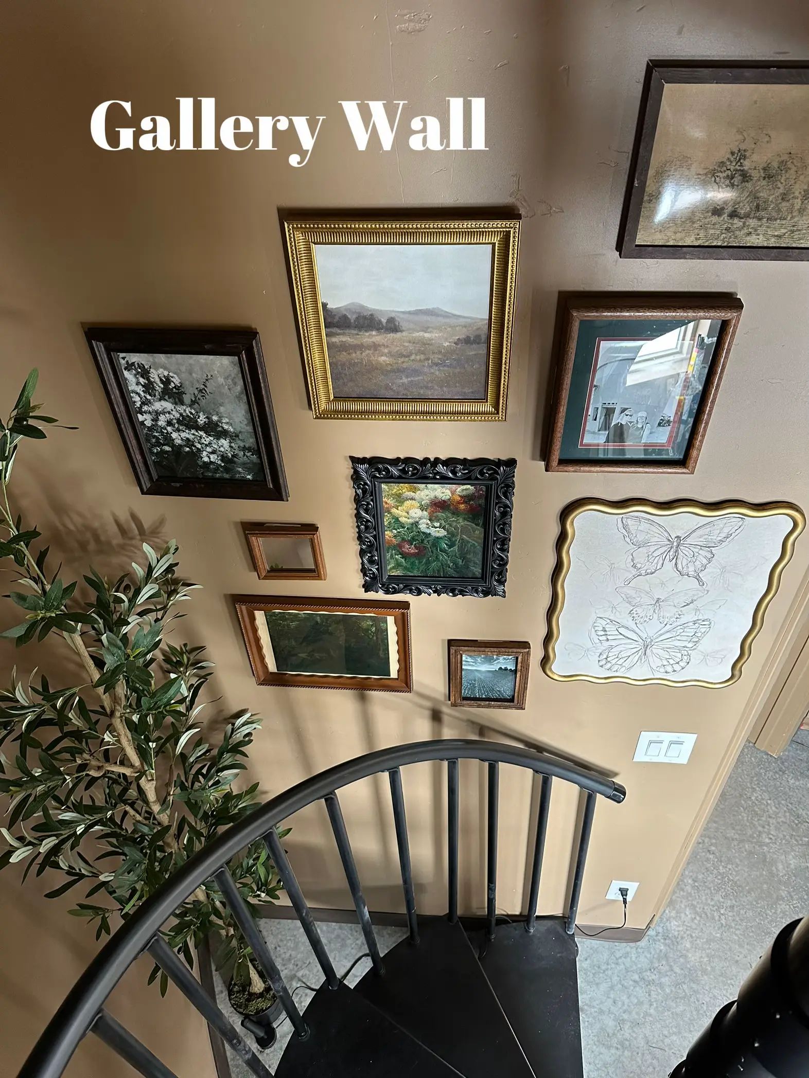 Gallery Wall in the Flower Pot | Gallery posted by Whitney Hansen | Lemon8