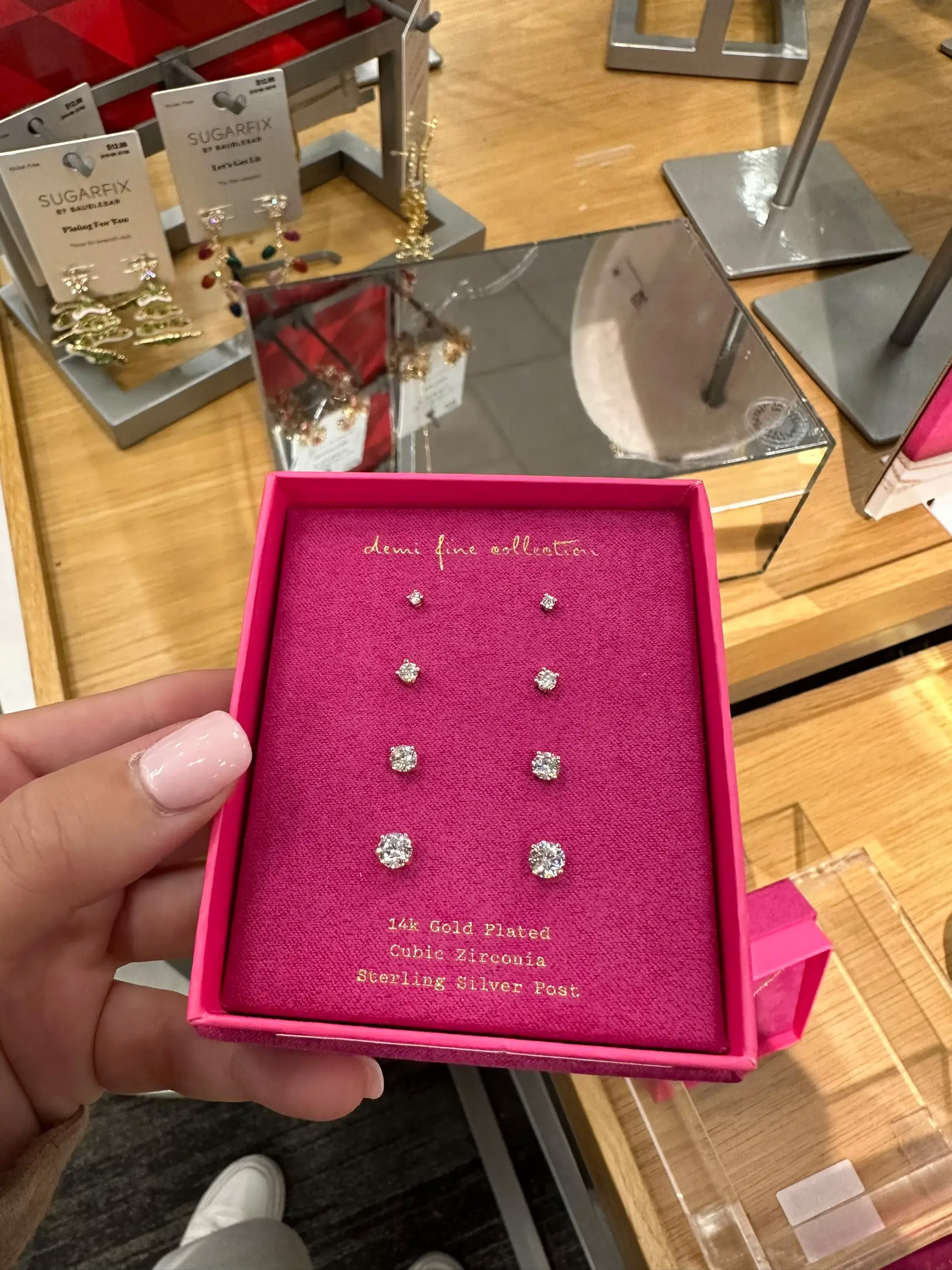 Target Jewelery Gifts for $20 | แกลเลอรีที่โพสต์โดย Kim Battaglia | Lemon8