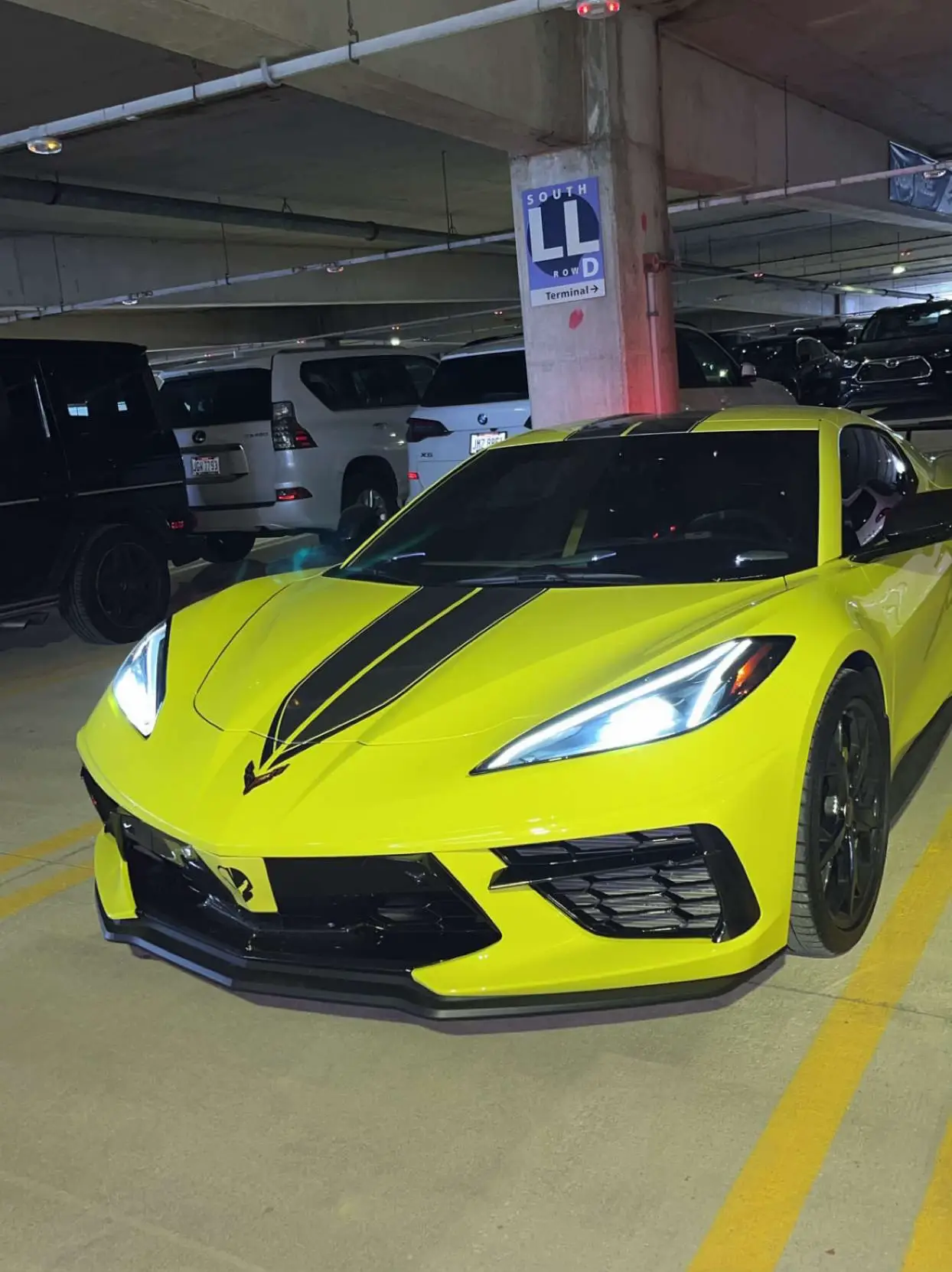 Highlighter Corvette C8 | Gallery posted by Darealayo | Lemon8