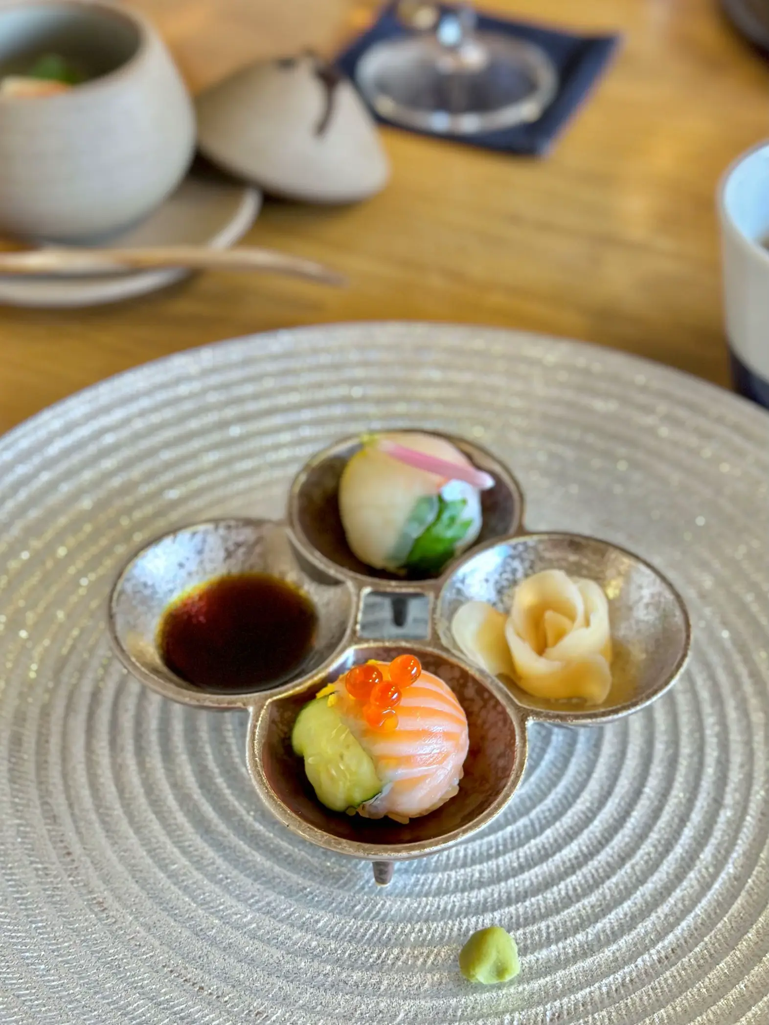 น้ำชายามบ่ายพร้อมวิวสวน🍵 | แกลเลอรีที่โพสต์โดย AKANE | Lemon8