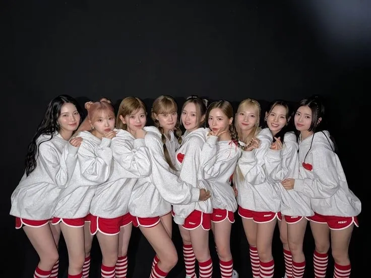 Niziu まゆか 壁紙 - Lemon8検索