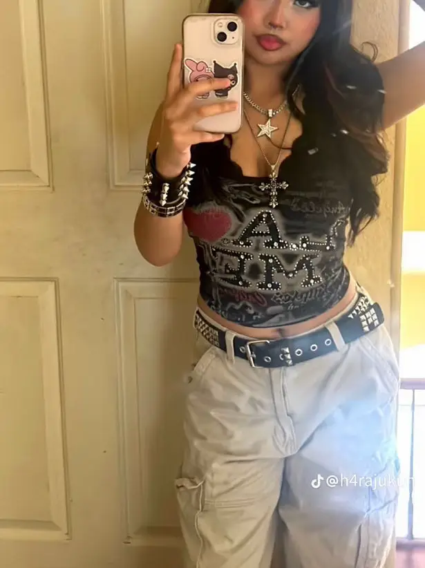 Y2K outfits ideas | Gallery posted by Sori | Lemon8