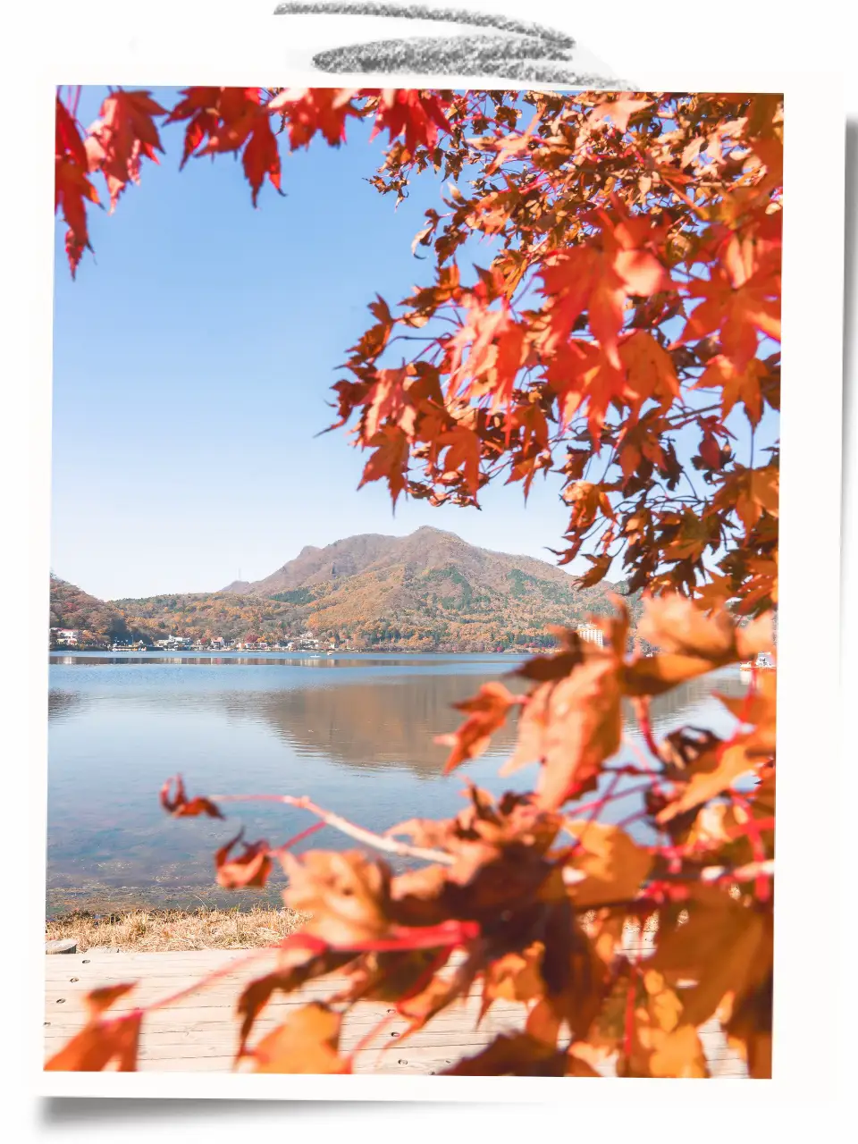 【群馬】秋の紅葉ドライブに！榛名湖の絶景🍁 | もちづき｜ぐんまでパシャリが投稿したフォトブック | Lemon8