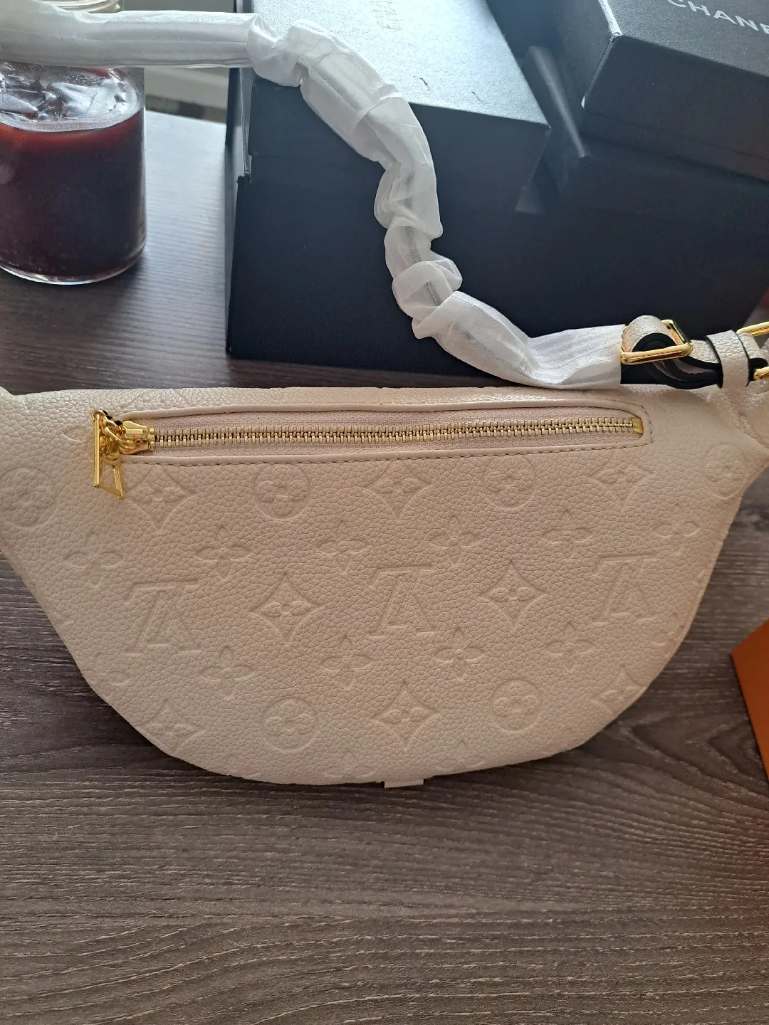 Bum Bag | Gallery posted by Lux4less | Lemon8