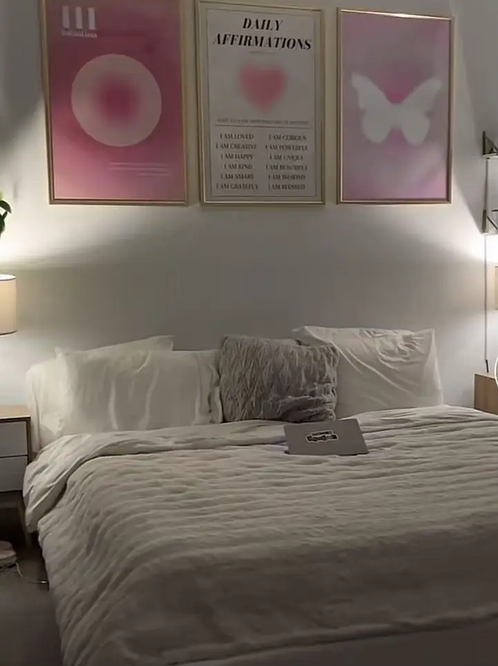 bedroom inspo | Gallery posted by Breanna | Lemon8