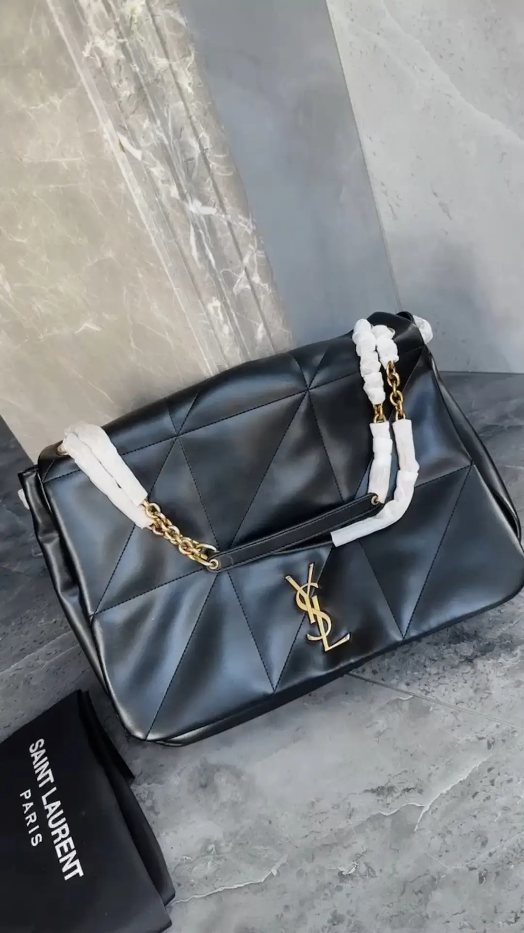 Ysl Pure cowhide material Super soft💭💭💭 | วิดีโอที่เผยแพร่โดย Vivian💗💗💗 ...