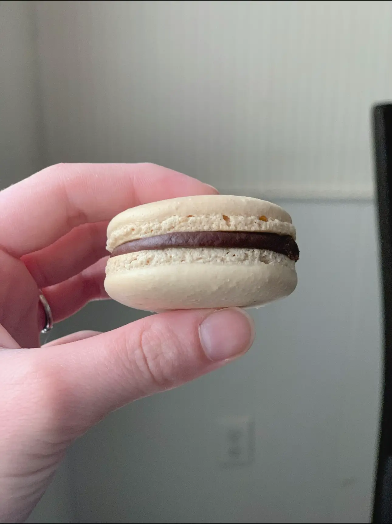 Coffee Macarons | แกลเลอรีที่โพสต์โดย Courtney Allen | Lemon8