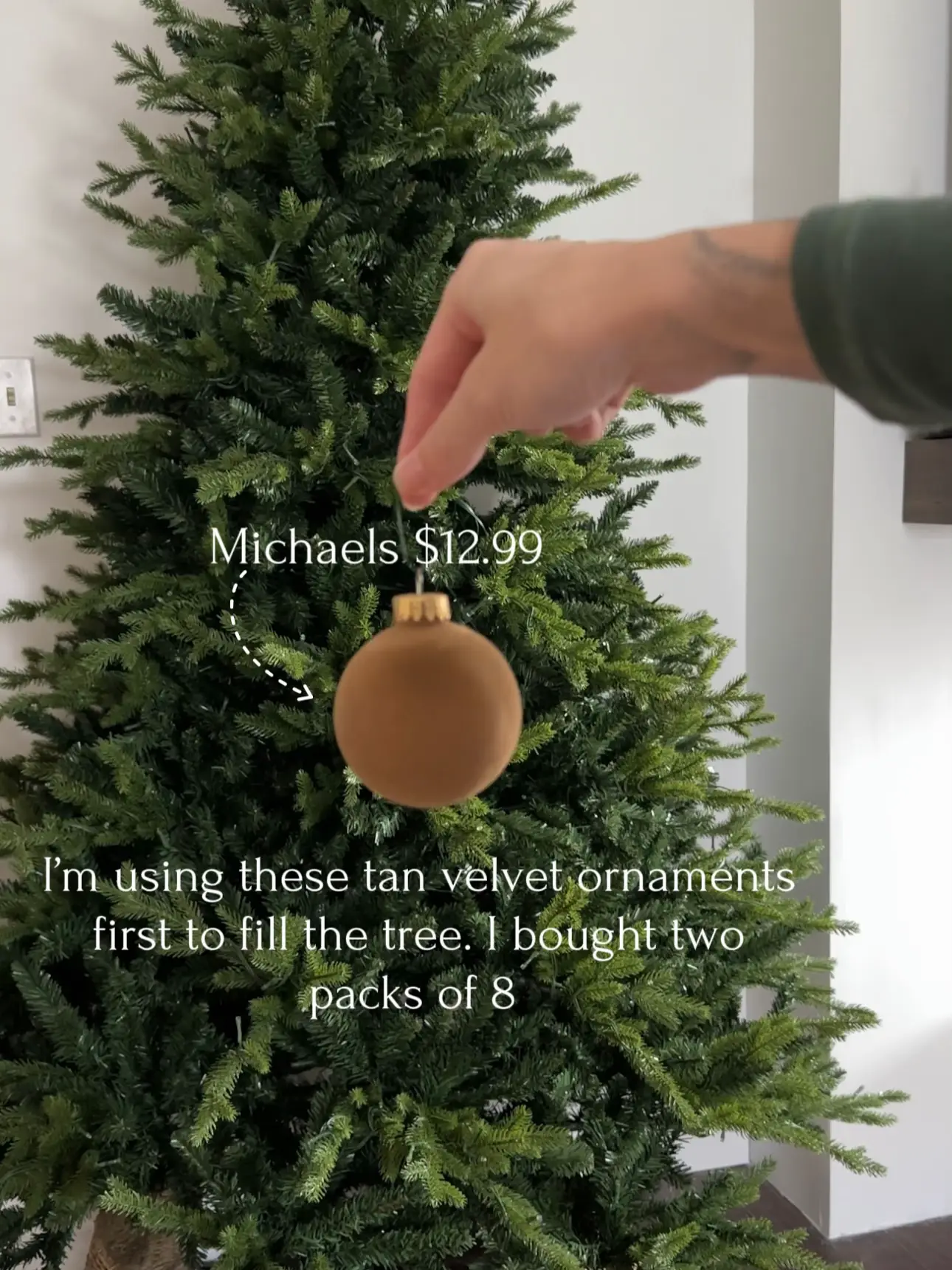 How I’m Decorating My Christmas Tree | Gallery posted by Samantha | Lemon8