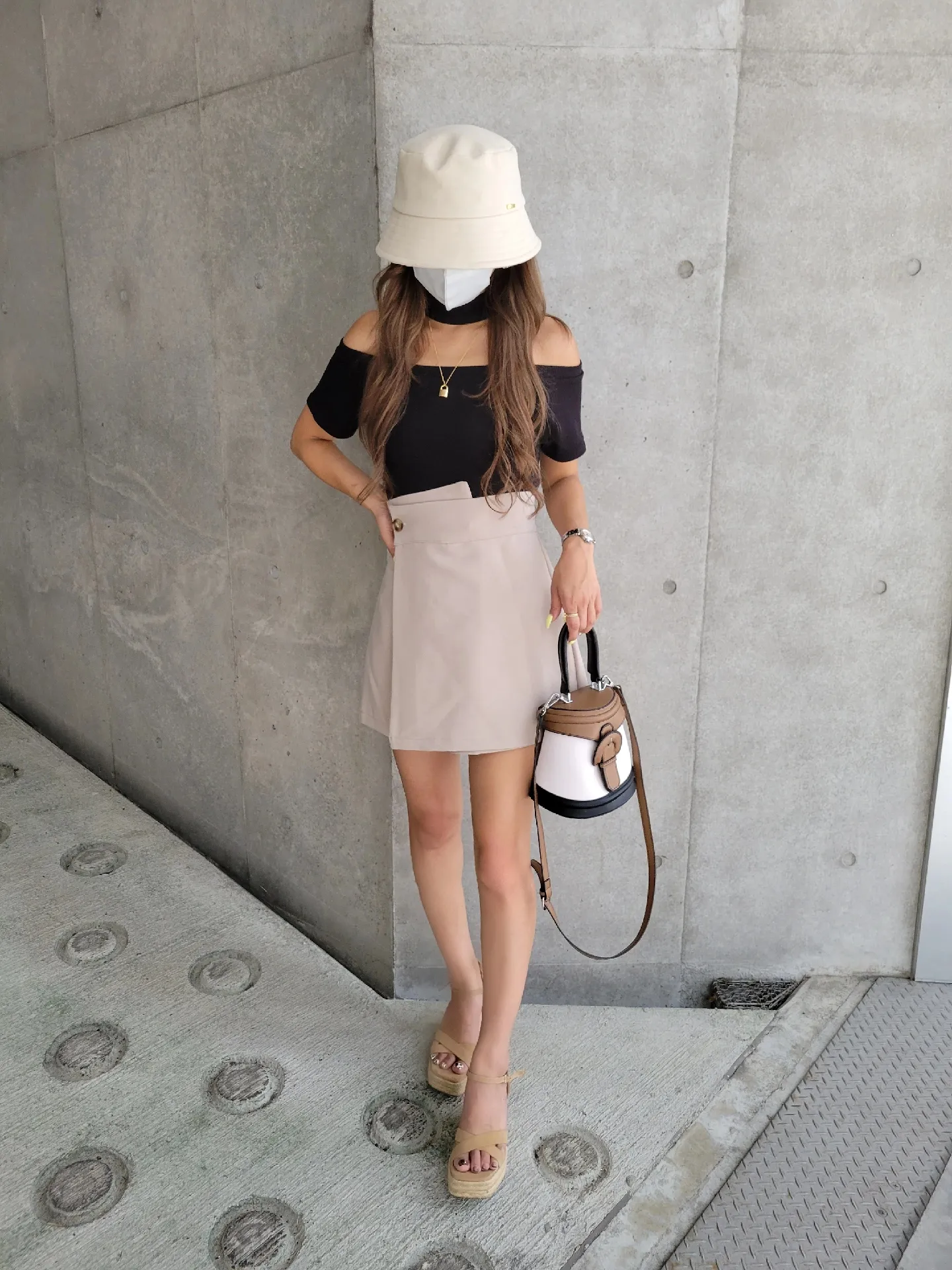 GRL🖤低身長大人コーデ / 153cm | chiha / 低身長コーデが投稿したフォトブック | Lemon8