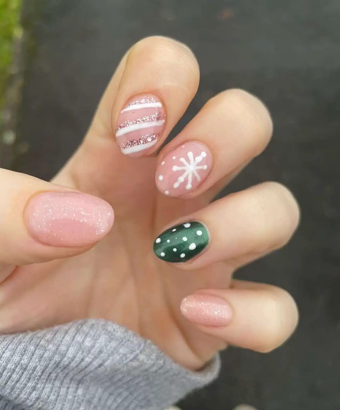 🎄 ️ christmas nails inspo pt 2 | Gallery posted by cynthia wu ︎ | Lemon8