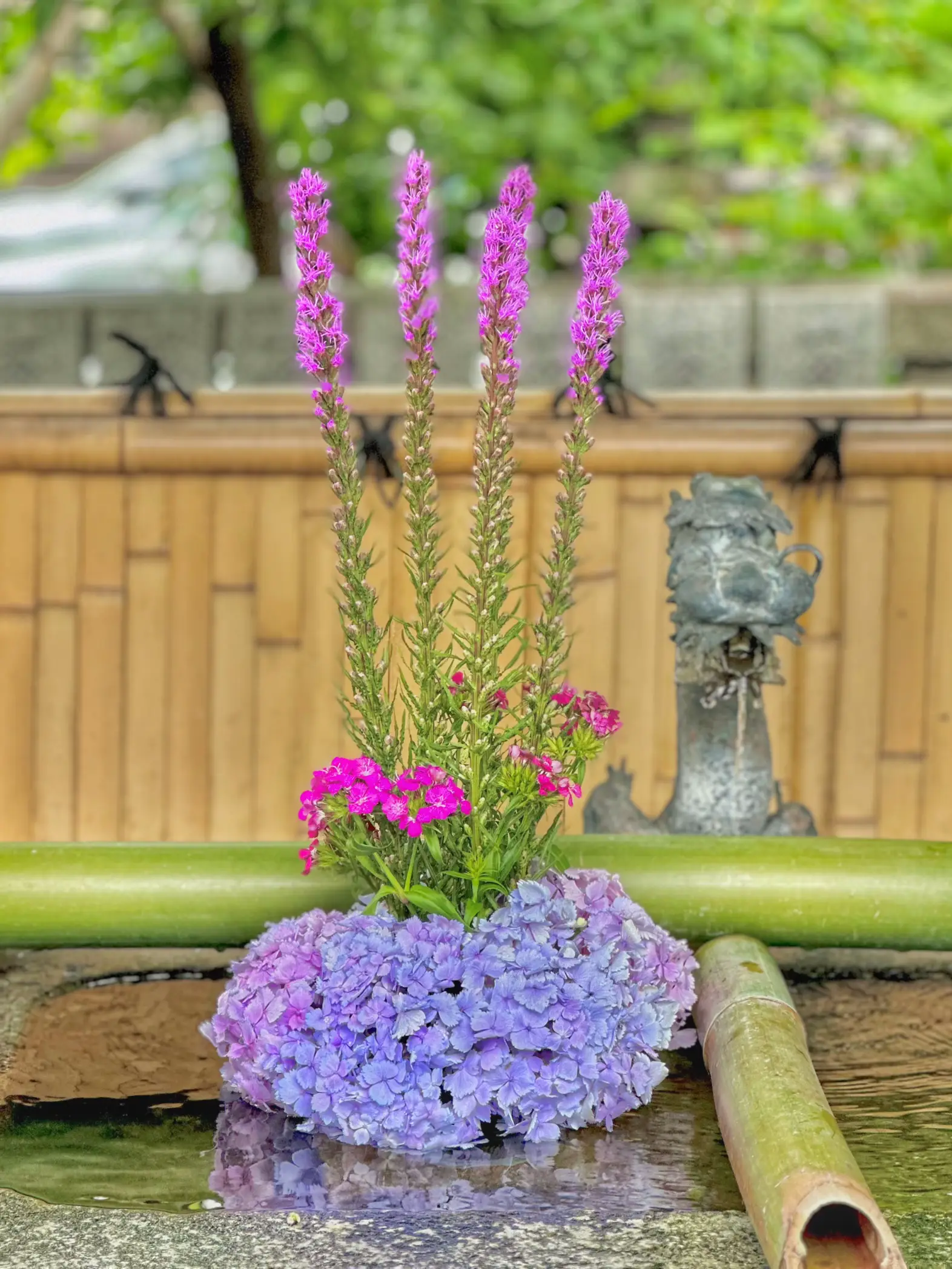 美し過ぎる花手水🤍🩷💜 | AKANEが投稿したフォトブック | Lemon8
