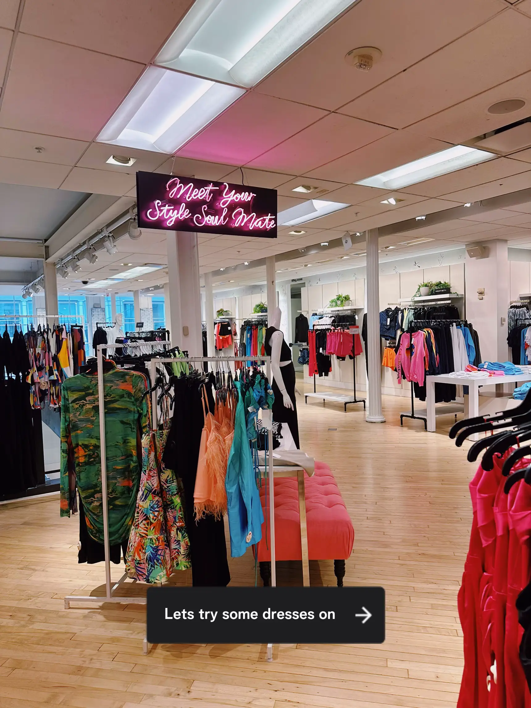 Wedding Guest Dresses - Bloomingdale’s SOHO 👗💃🏼 | Gallery posted by ...