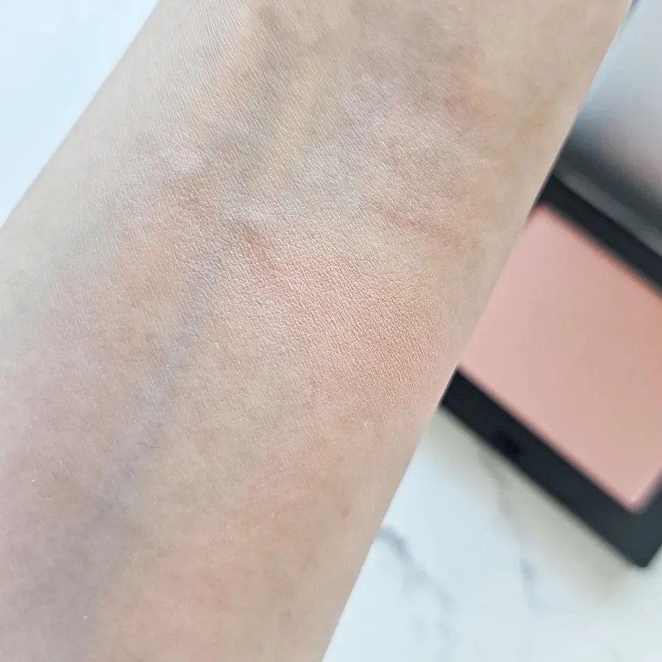 NARSのチークがリニューアル | 【若作り。】コスメマニア。が投稿したフォトブック | Lemon8