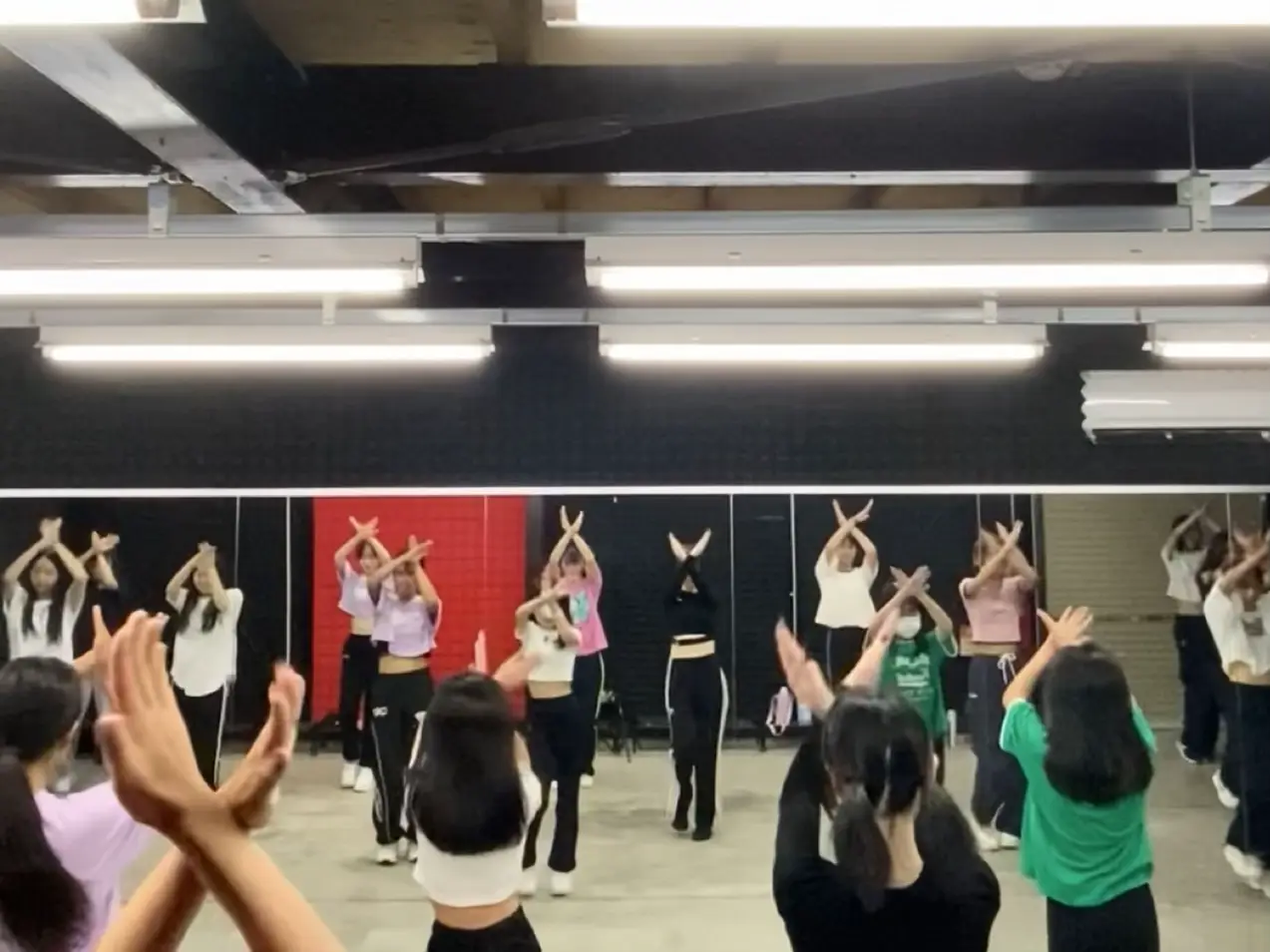 New Dance | jinyewenwenの投稿動画 | Lemon8