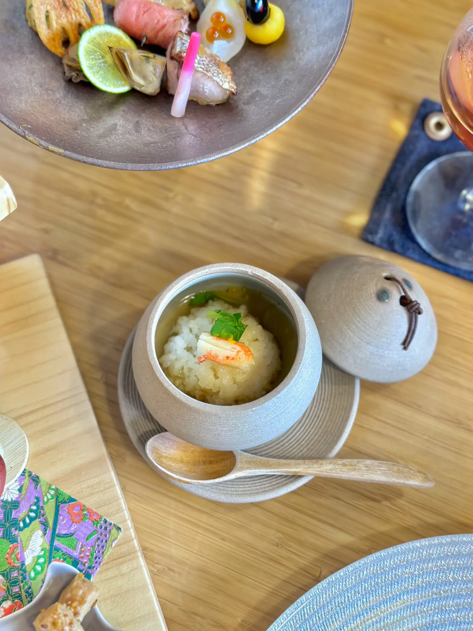 น้ำชายามบ่ายพร้อมวิวสวน🍵 | แกลเลอรีที่โพสต์โดย AKANE | Lemon8