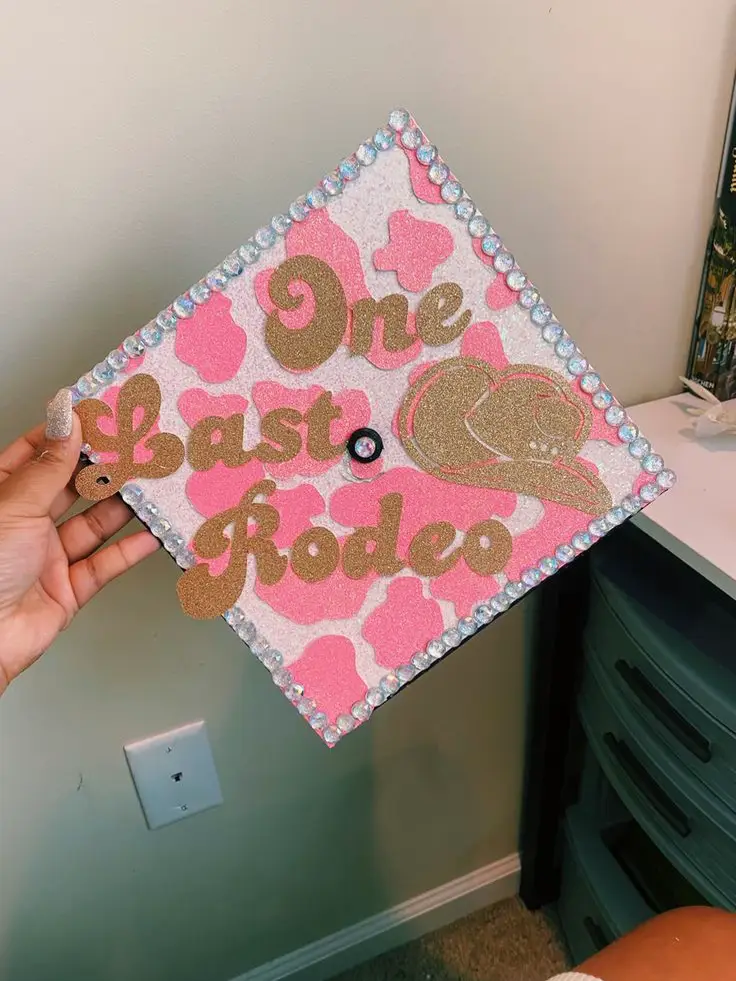 Graduation cap idea | Gallery posted by Rileywalters_5 | Lemon8
