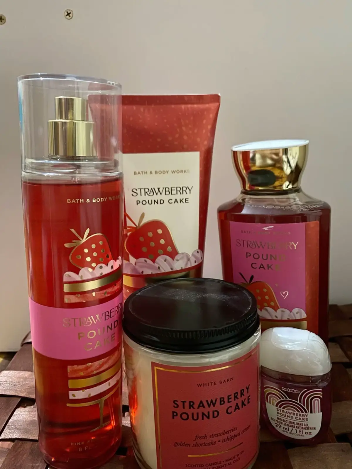 strawberry perfume scent | Gallery posted by blimmi 🧸📚🌿🤍 | Lemon8