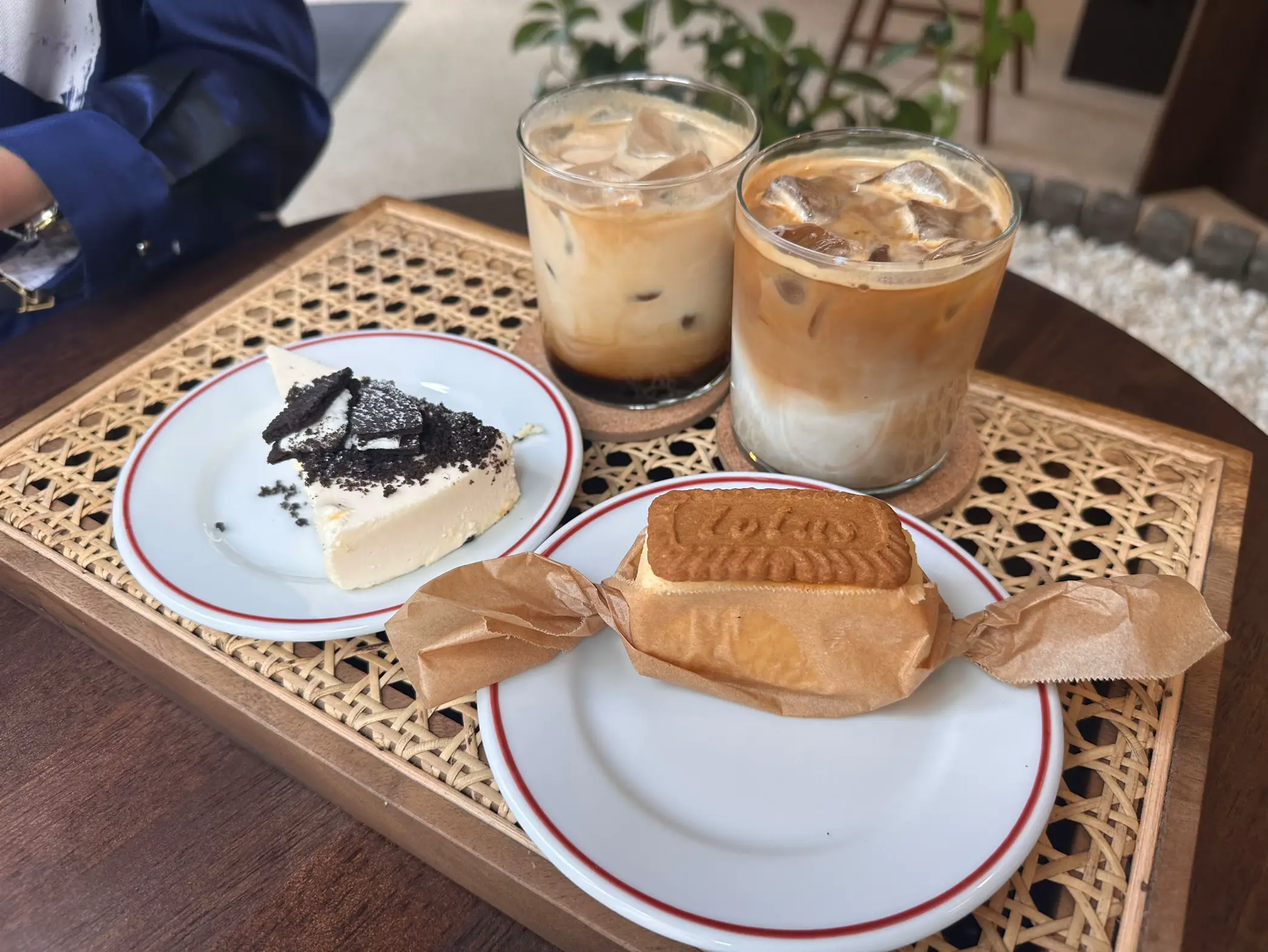 Yotsubashi / cafe + 82 | Gallery posted by ともぬー | Lemon8