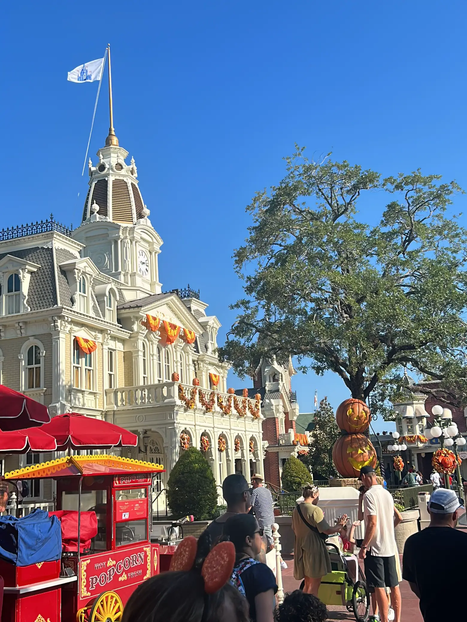 Our weekend at Disney World | Gallery posted by Rebekahafisher | Lemon8