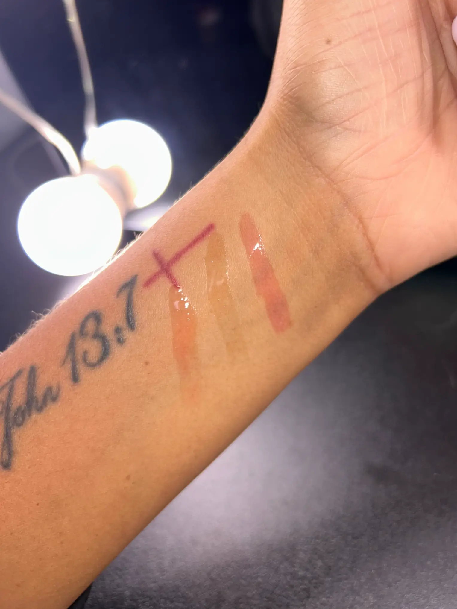 Trying Haus Labs Viral Lip Oil | แกลเลอรีที่โพสต์โดย Kabriaaa | Lemon8