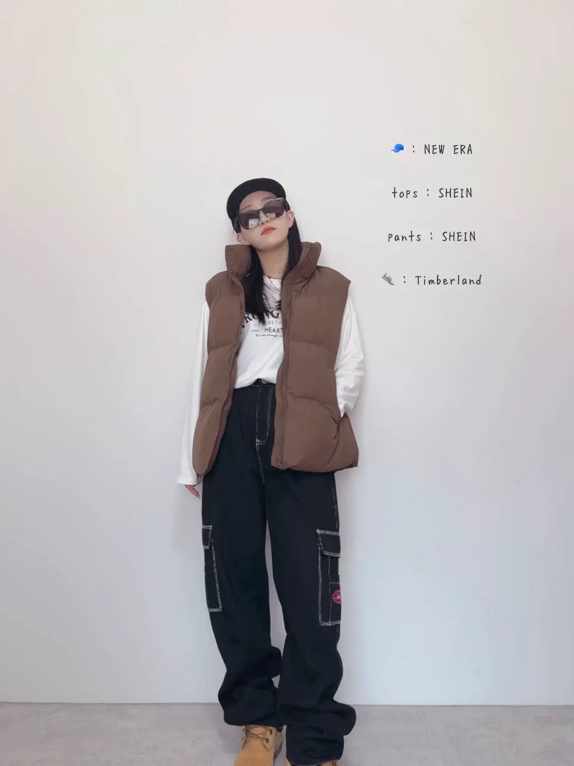 【GU】ダウンベストで秋コーデ3選 | aiが投稿したフォトブック | Lemon8