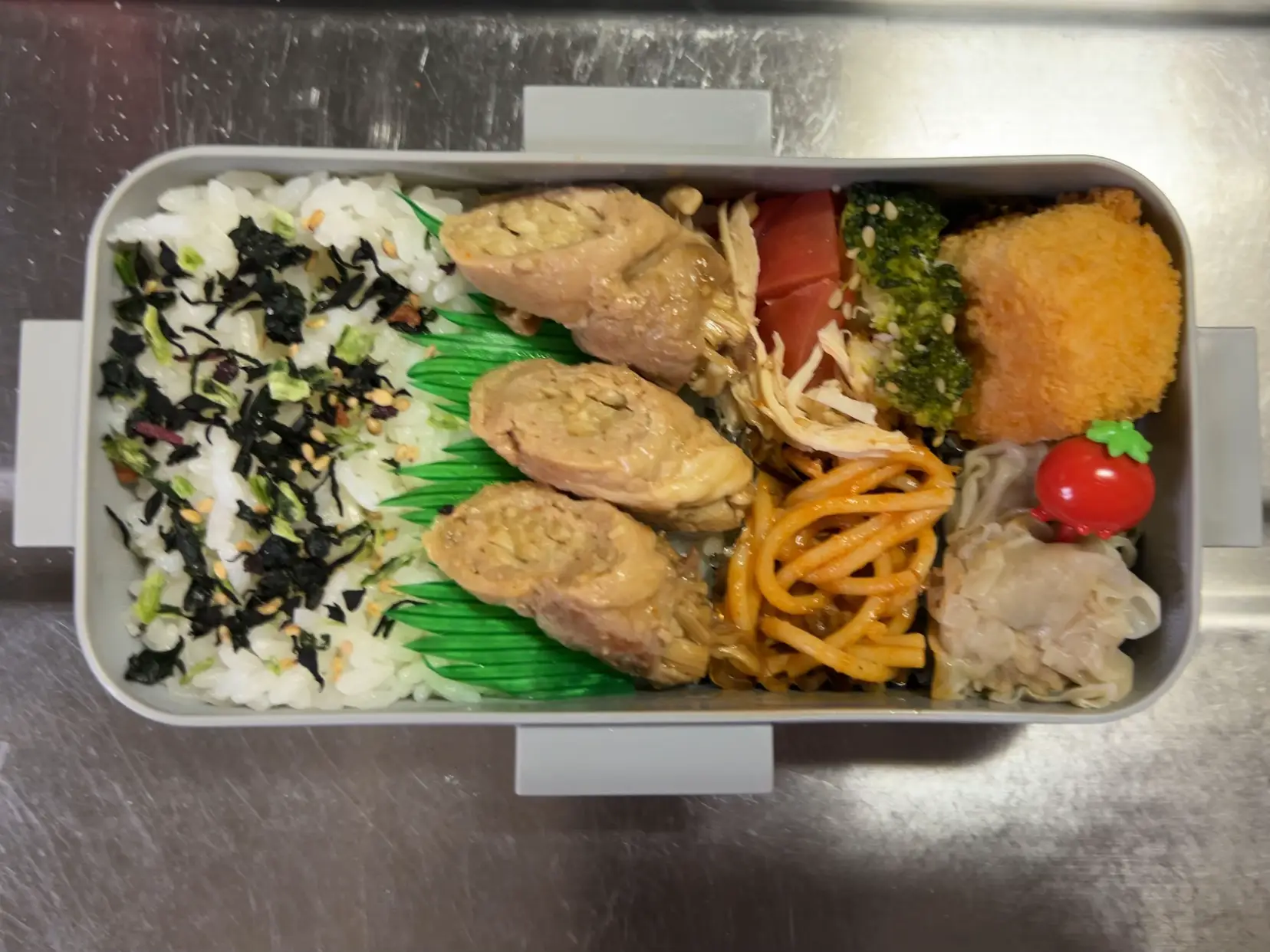 พนักงานประจำวิทยาลัย Niang Bendang | แกลเลอรีที่โพสต์โดย hsy | Lemon8