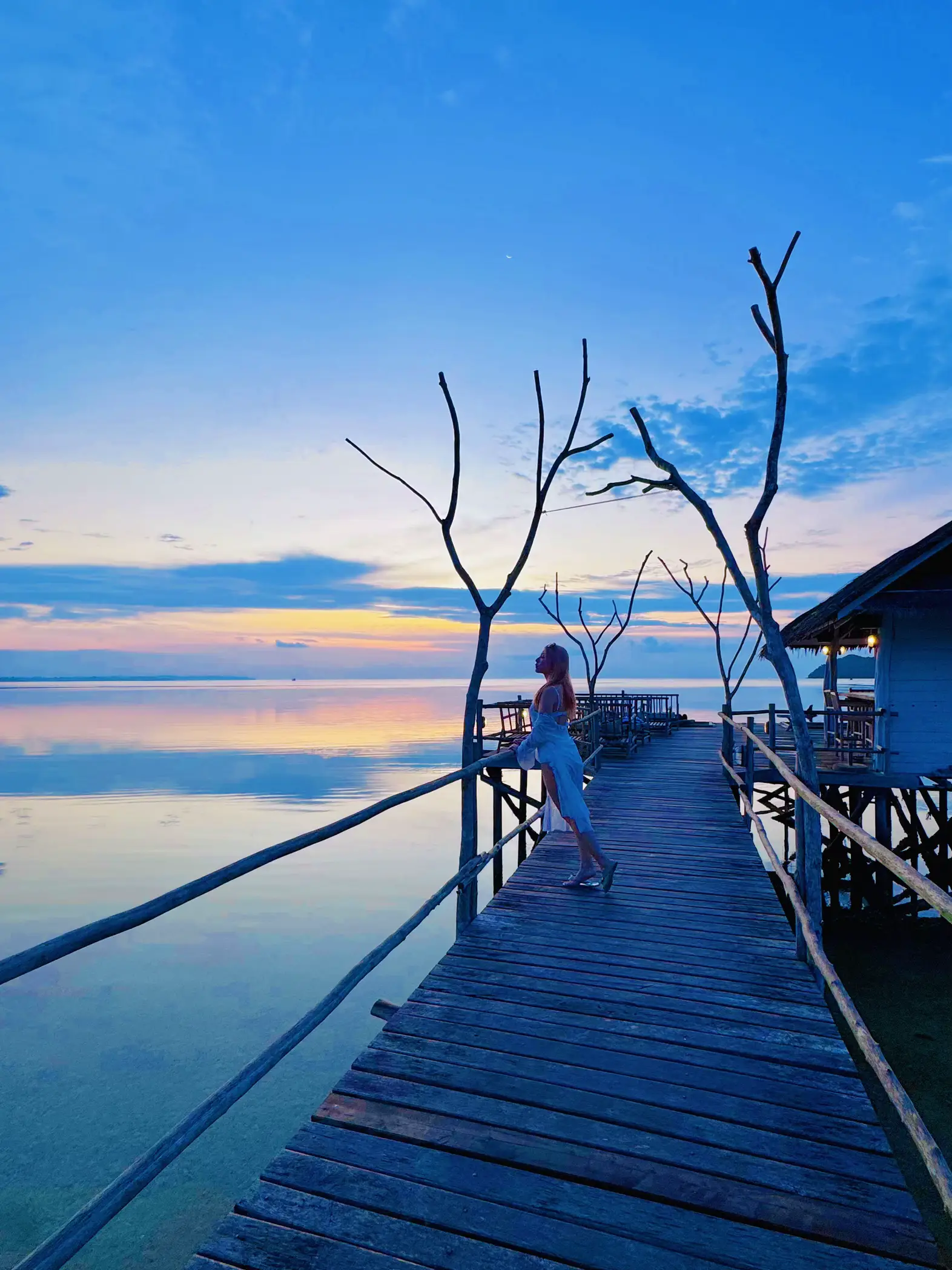 【絶景】Beautiful sunset in Bintan🌅🇮🇩 | aynaa｜旅とグルメ👠が投稿したフォトブック | Lemon8