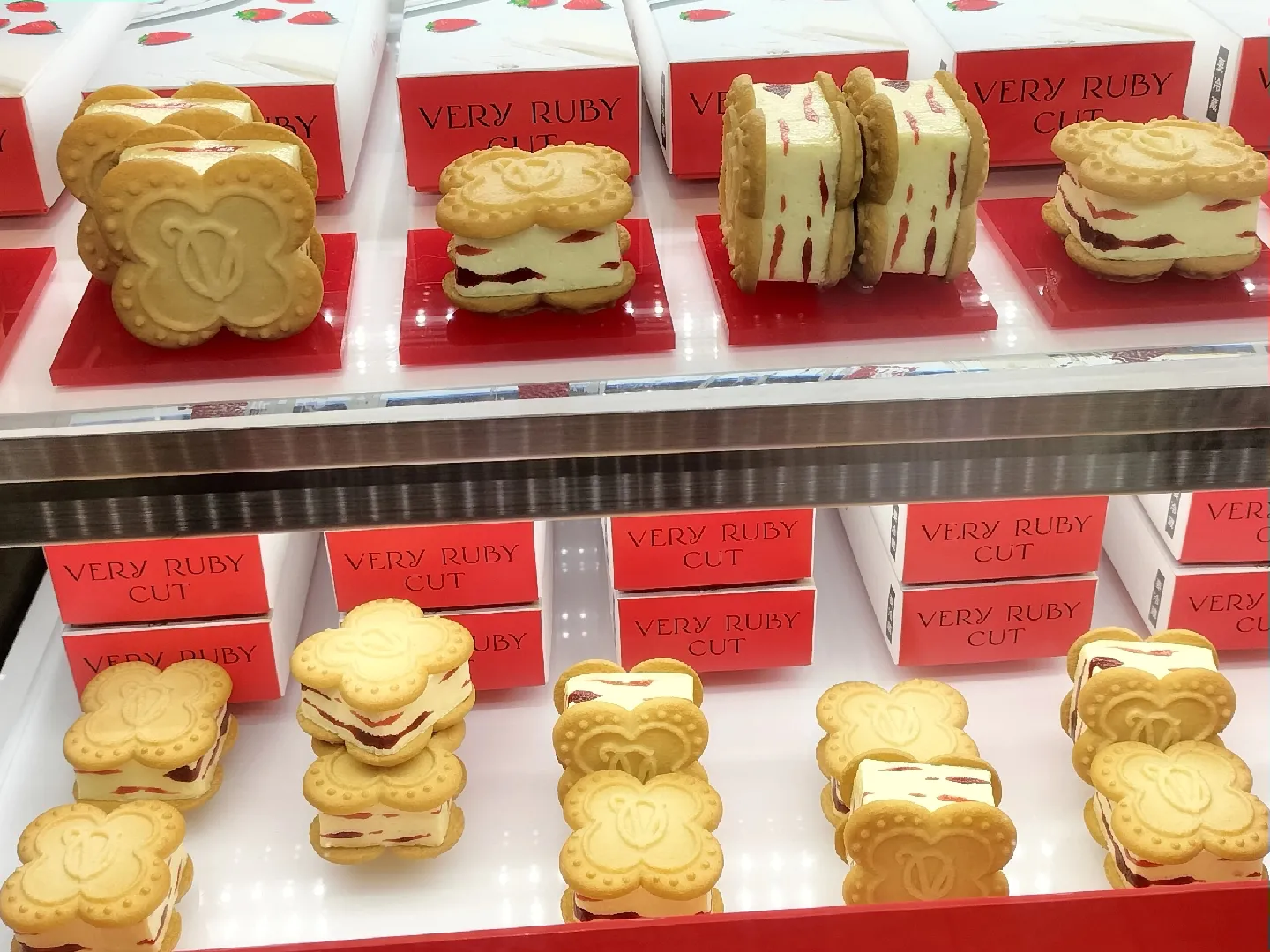 VERY RUBY CUT ชินากาว่า | แกลเลอรีที่โพสต์โดย displayquon | Lemon8