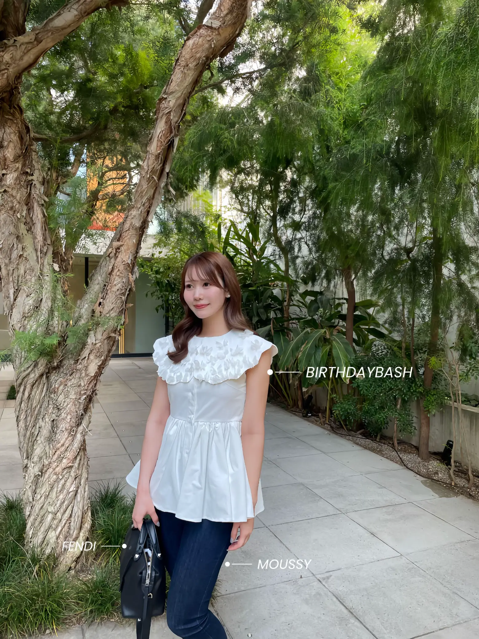 カフェランチコーデ☕️🤍 | 🤍が投稿したフォトブック | Lemon8