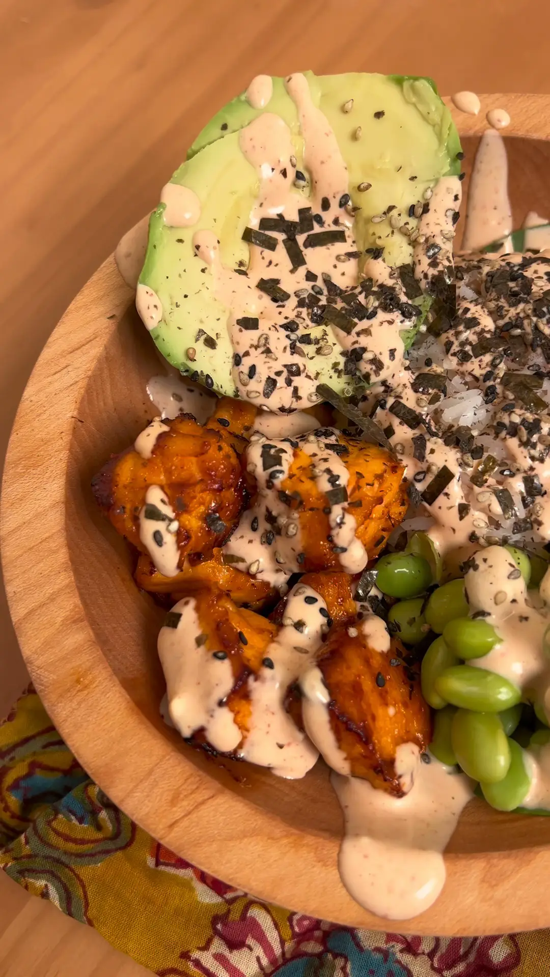 Honey Sriracha Salmon Bite Bowl | Video published by Madison | Lemon8