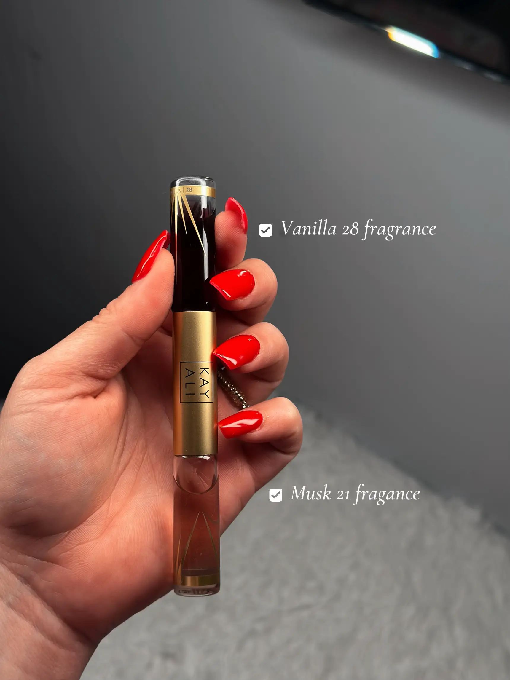 What’s in my Bag “Night Out Edition”🌑👠 | Gallery posted by Liisy Mas | Lemon8