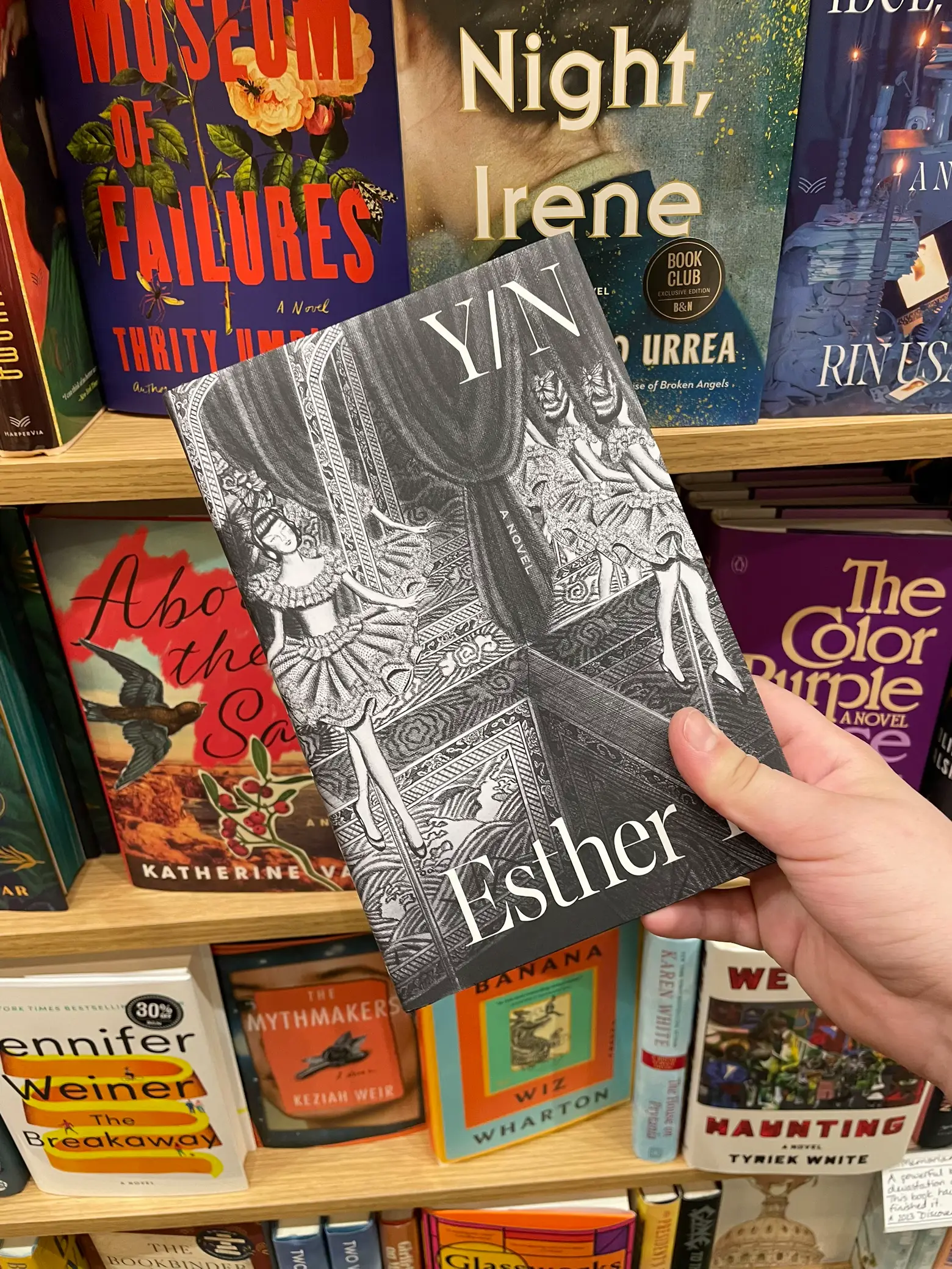 Pretty book covers | แกลเลอรีที่โพสต์โดย Ava🪱 | Lemon8