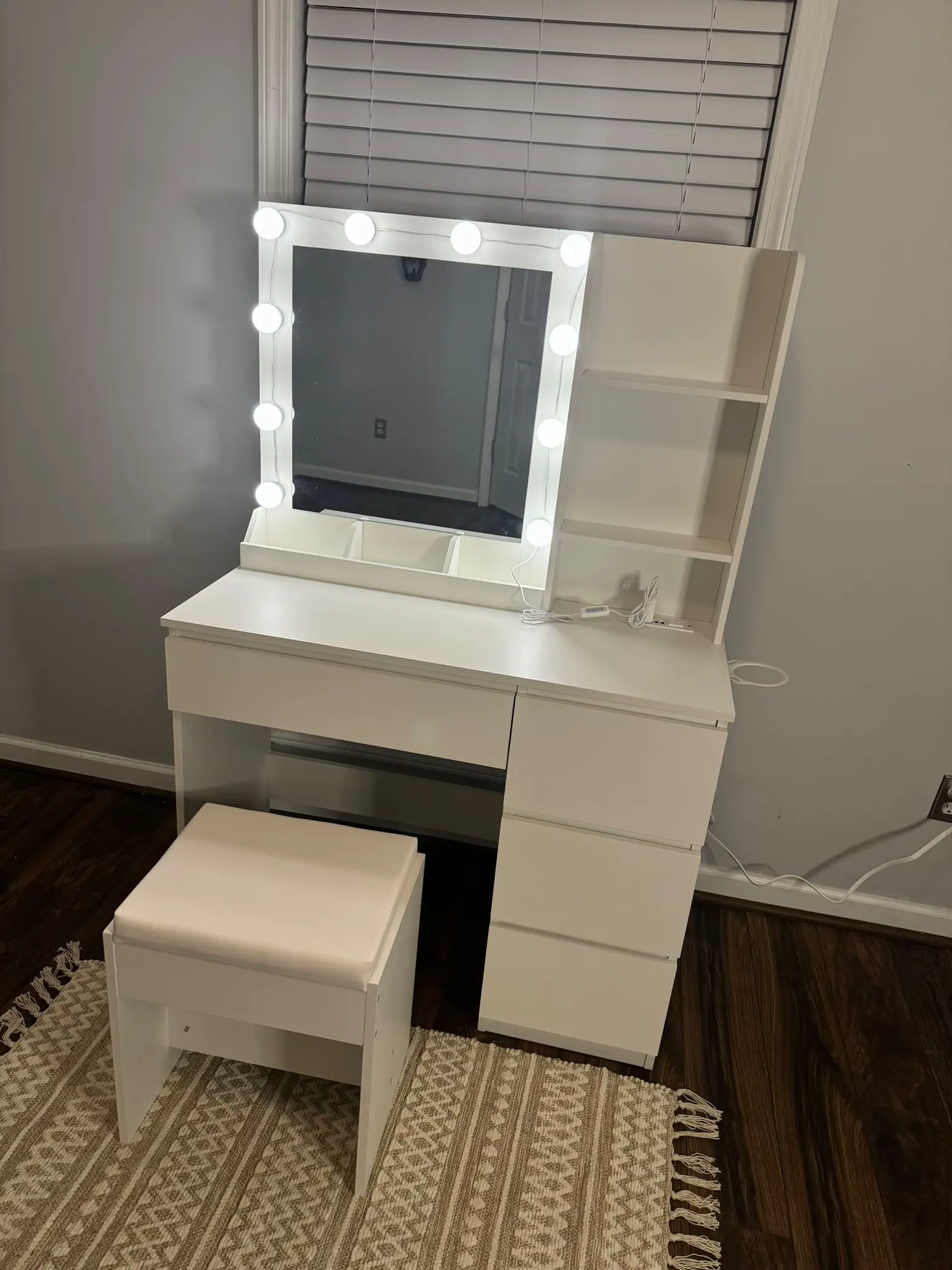 Got my first starter Vanity and it’s dainty!!! | Gallery posted by Lindsey | Lemon8