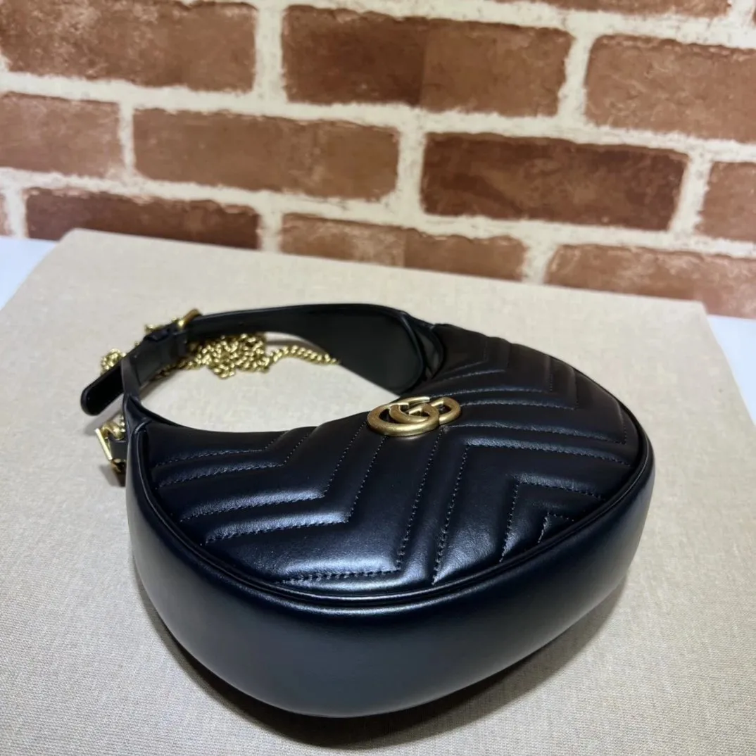 ladies underarm bag 🛍️ 22.5*11*5cm | Gallery posted by Daniel Finds | Lemon8