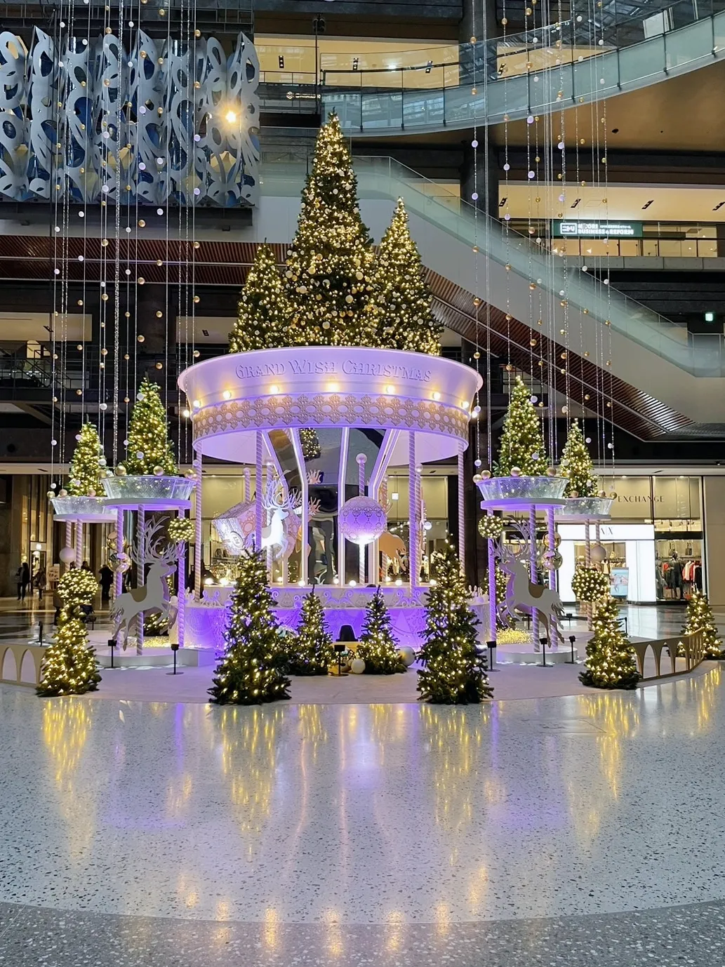 ต้นคริสต์มาสที่มีลวดลายร่าเริง🎄 | แกลเลอรีที่โพสต์โดย tokutoku♡感謝♡ | Lemon8